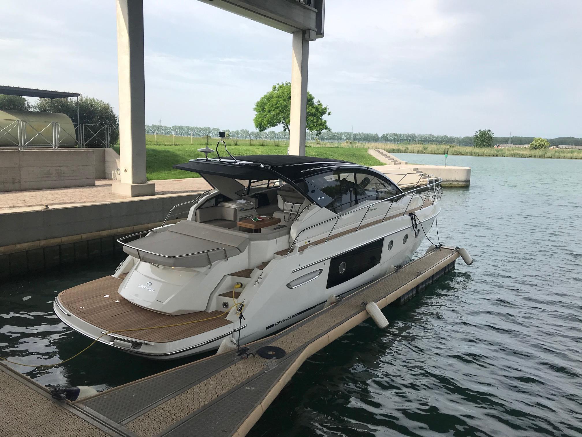 New Cranchi M 44 HT - iNautia