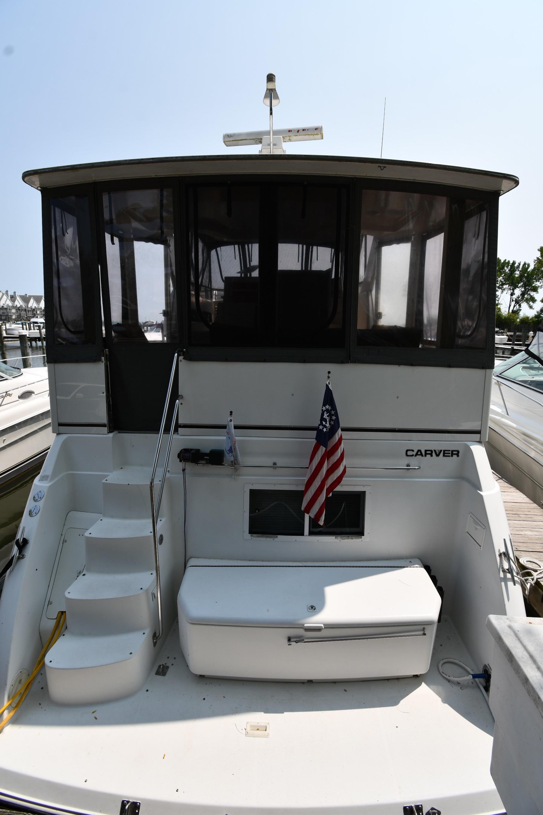 1997 Carver 405 Motor Yacht Motor Yachts for sale - YachtWorld