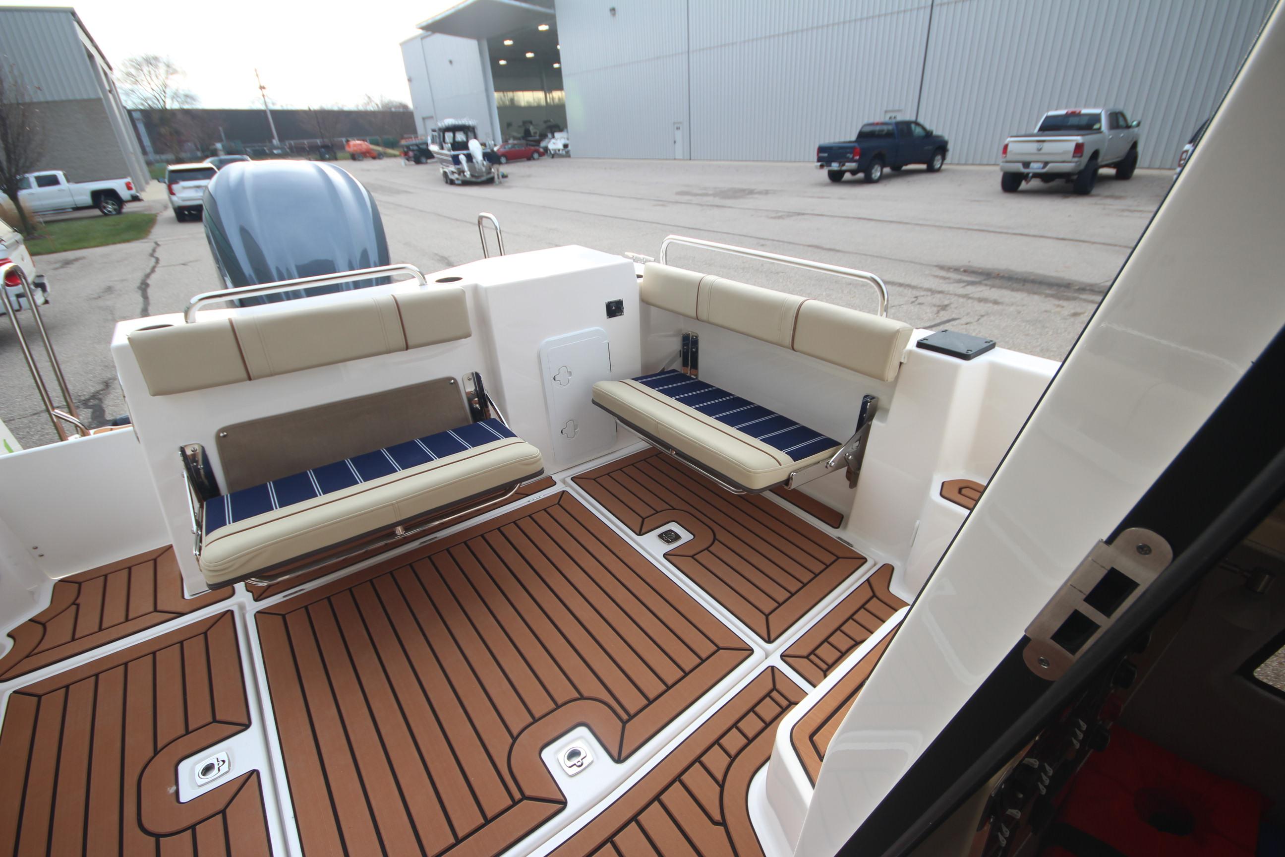 2025 Ranger Tugs R-25 Luxury Edition Sleepboten te koop- YachtWorld