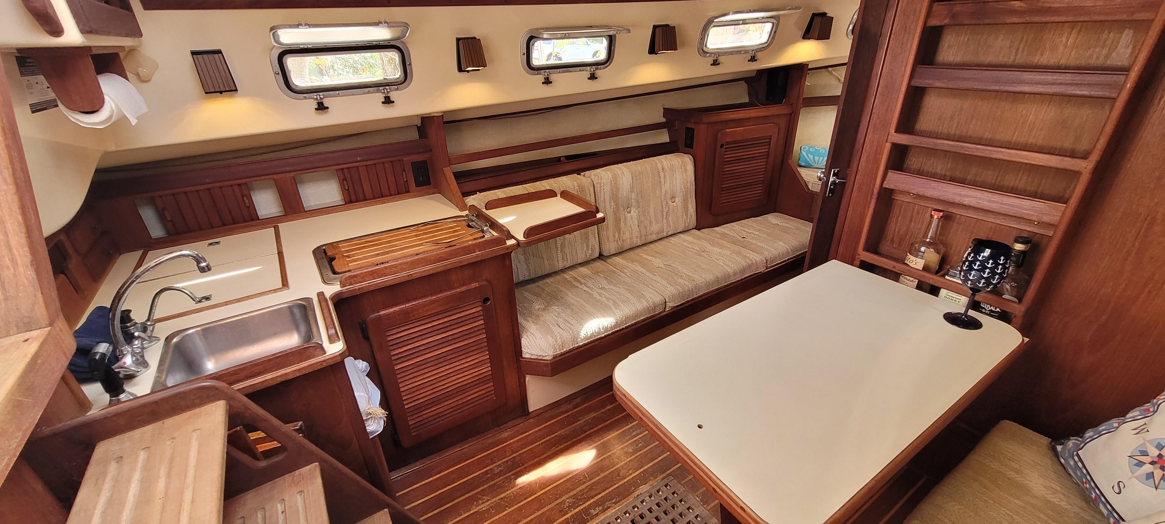 1986 Island Packet 27 Sloop Sloop for sale - YachtWorld