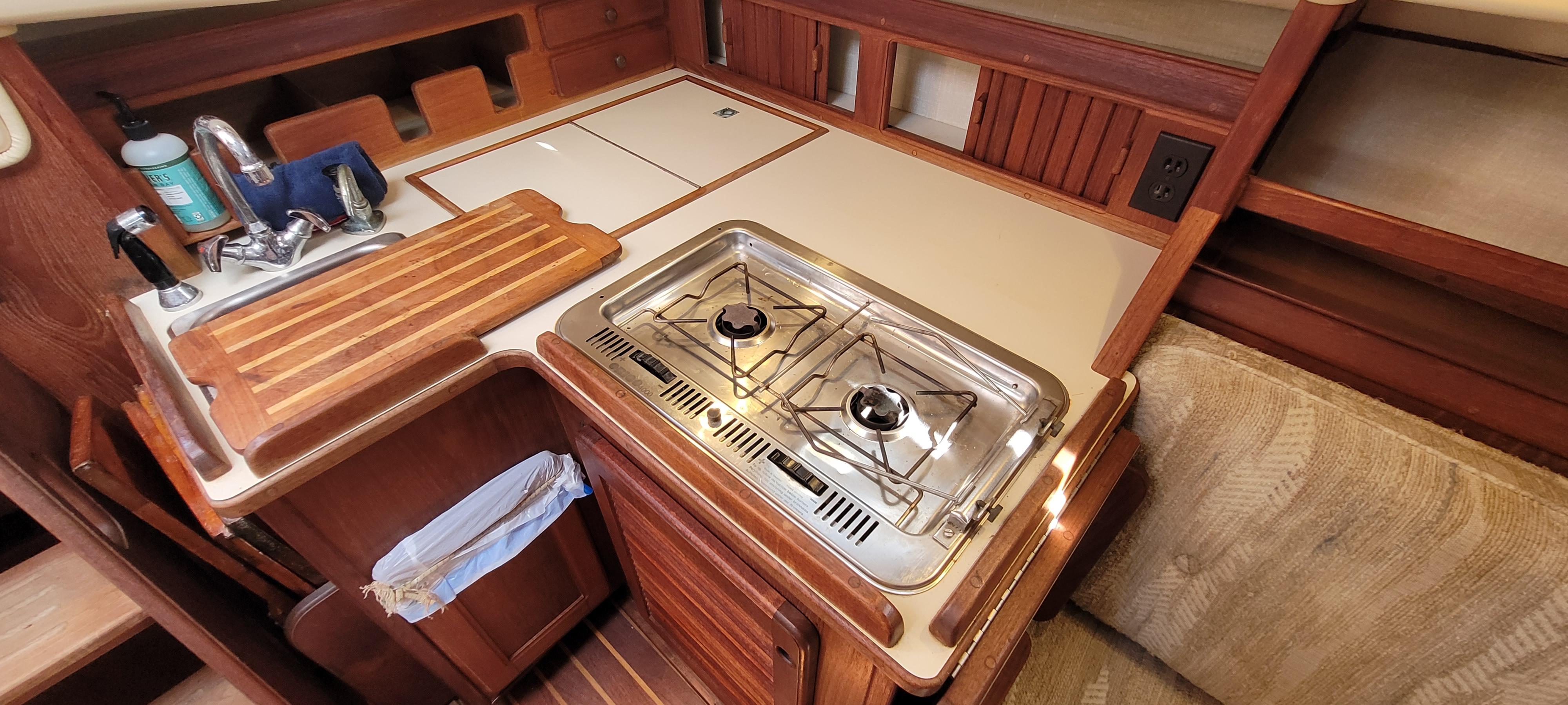 1986 Island Packet 27 Sloop Sloop for sale - YachtWorld