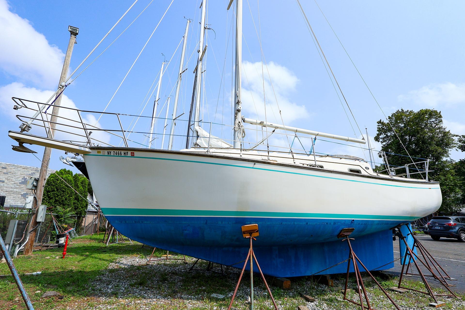 1985 Island Packet Island Packed 31 Cruiser for sale - YachtWorld