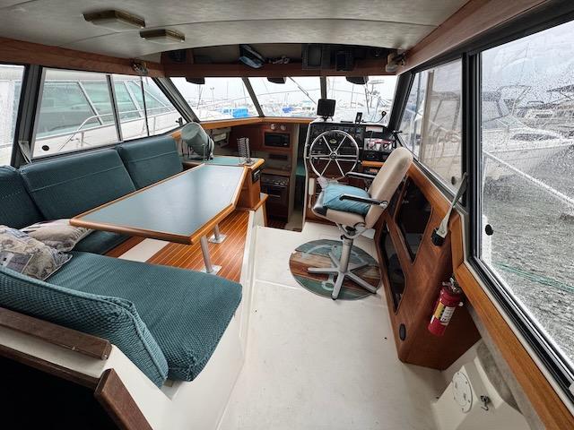 1989 Bayliner 3288 Motoryacht Flybridge for sale - YachtWorld