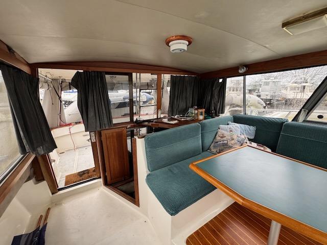 1989 Bayliner 3288 Motoryacht Flybridge for sale - YachtWorld