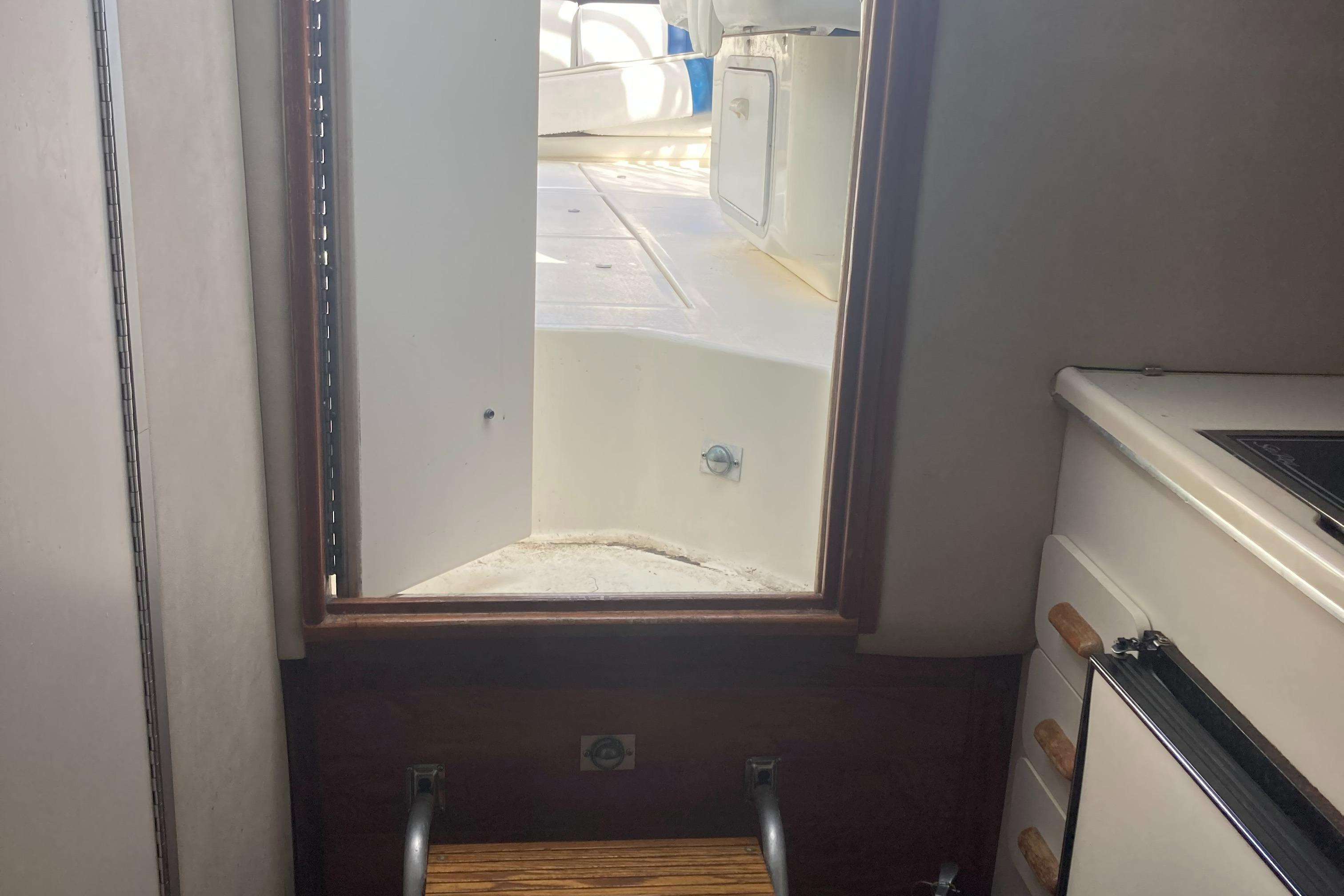 1992 Sea Ray 300 Weekender Cruiser for sale - YachtWorld