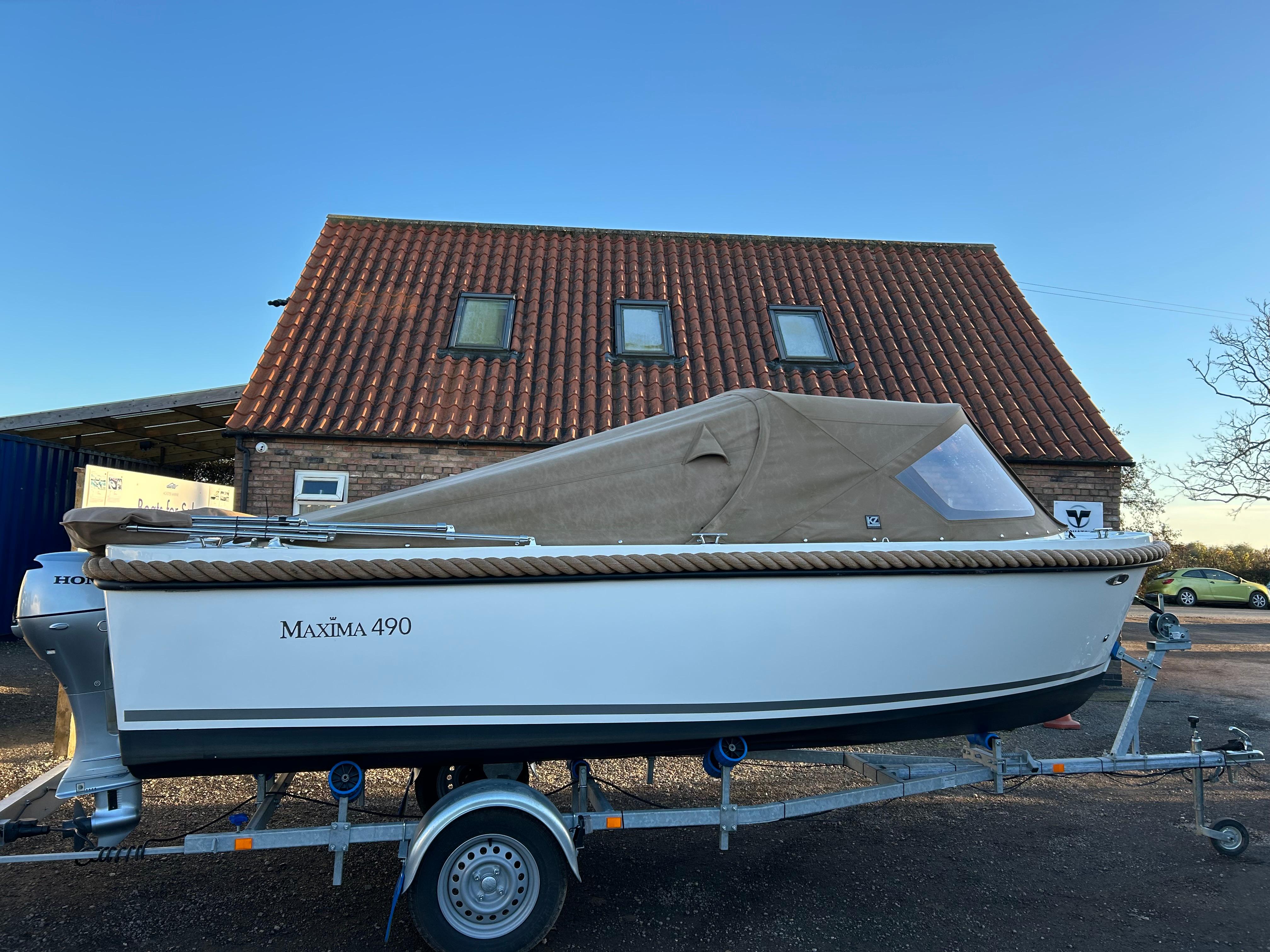 Used Maxima 490 Day Cruiser Boat in North Yorkshire - iNautia