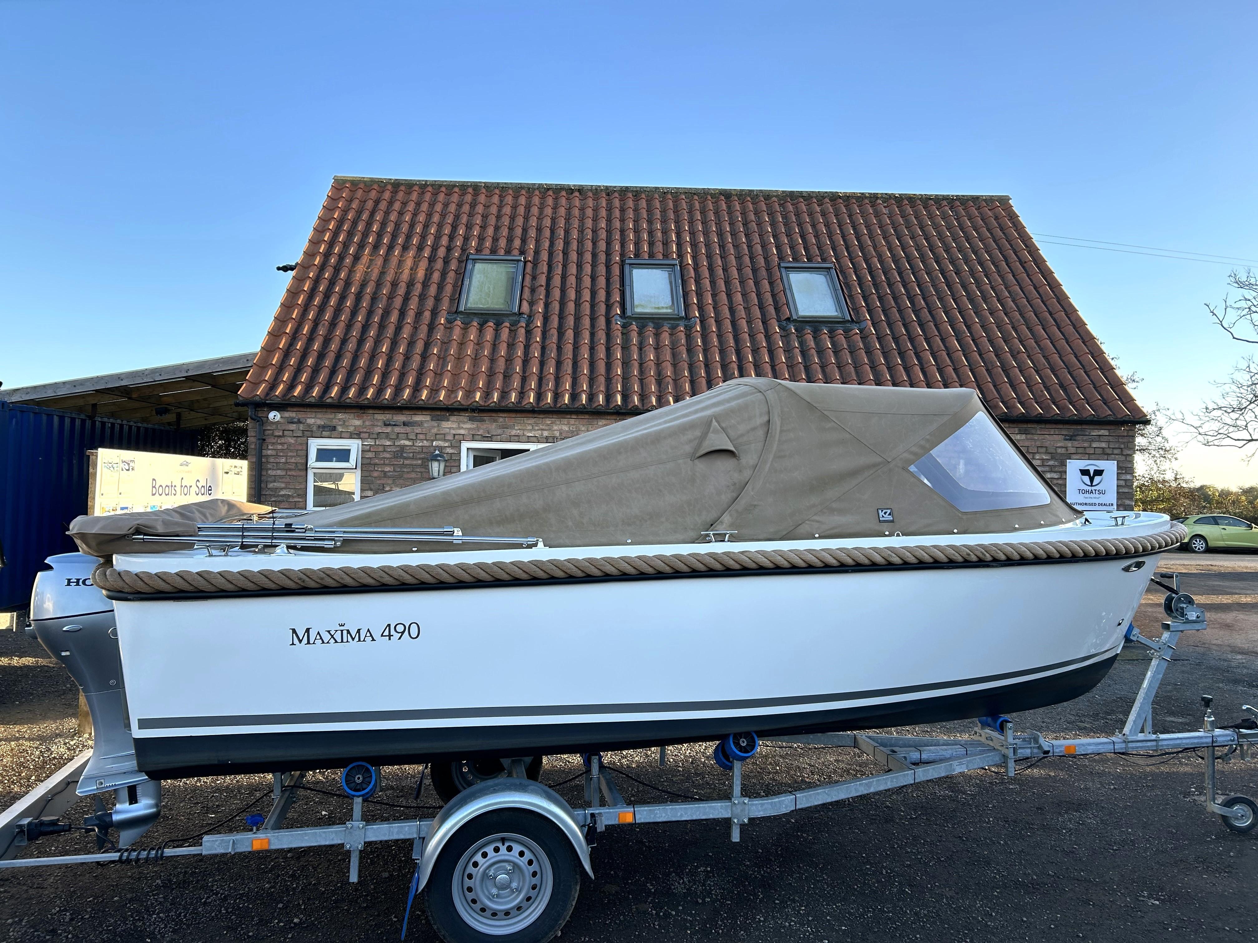 Occasion 2023 Maxima 490 Day Cruiser Boat - North Yorkshire | YachtFocus