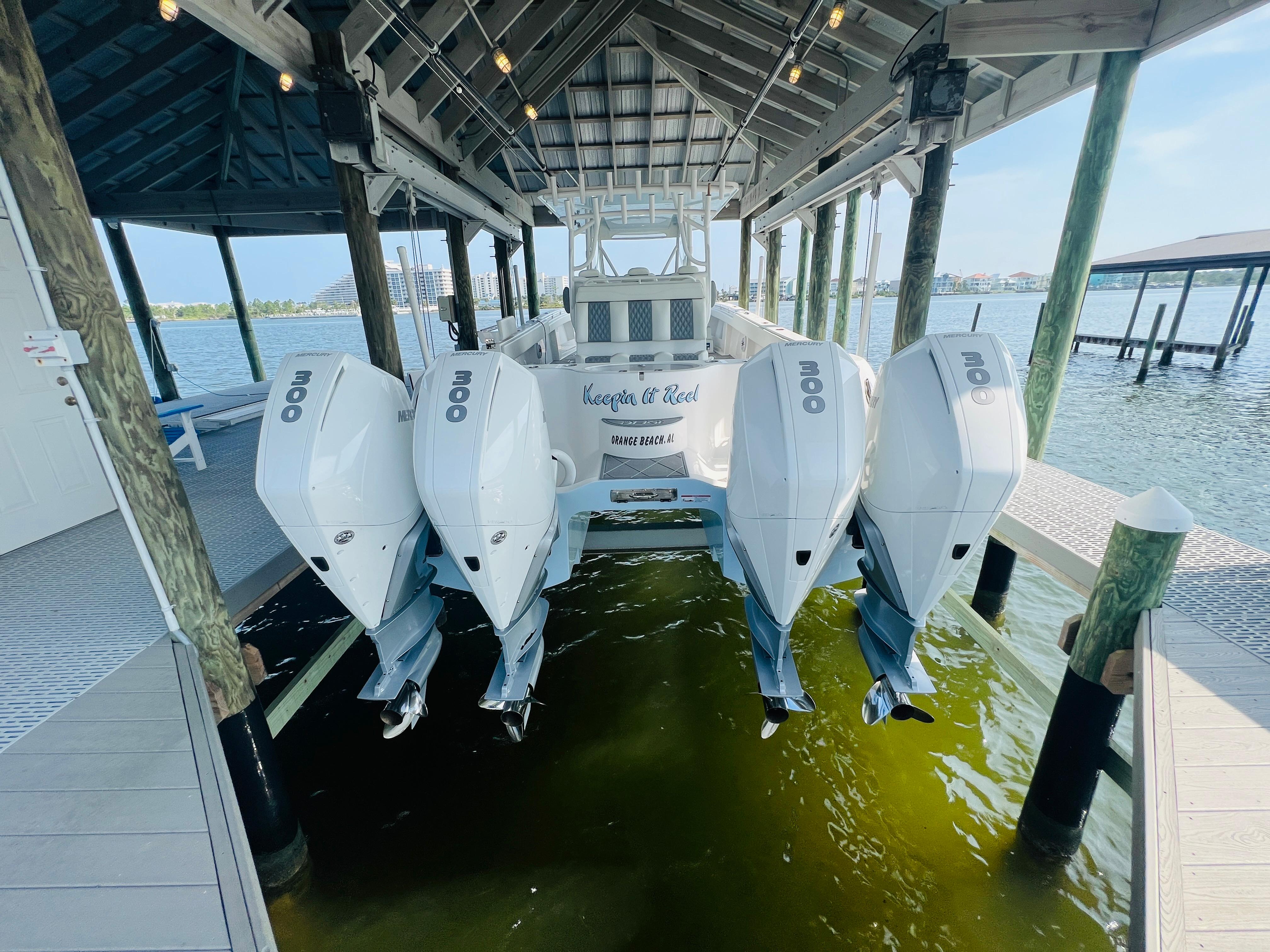 2021 Invincible 35' Catamaran Center Console Boote Kaufen - YachtWorld