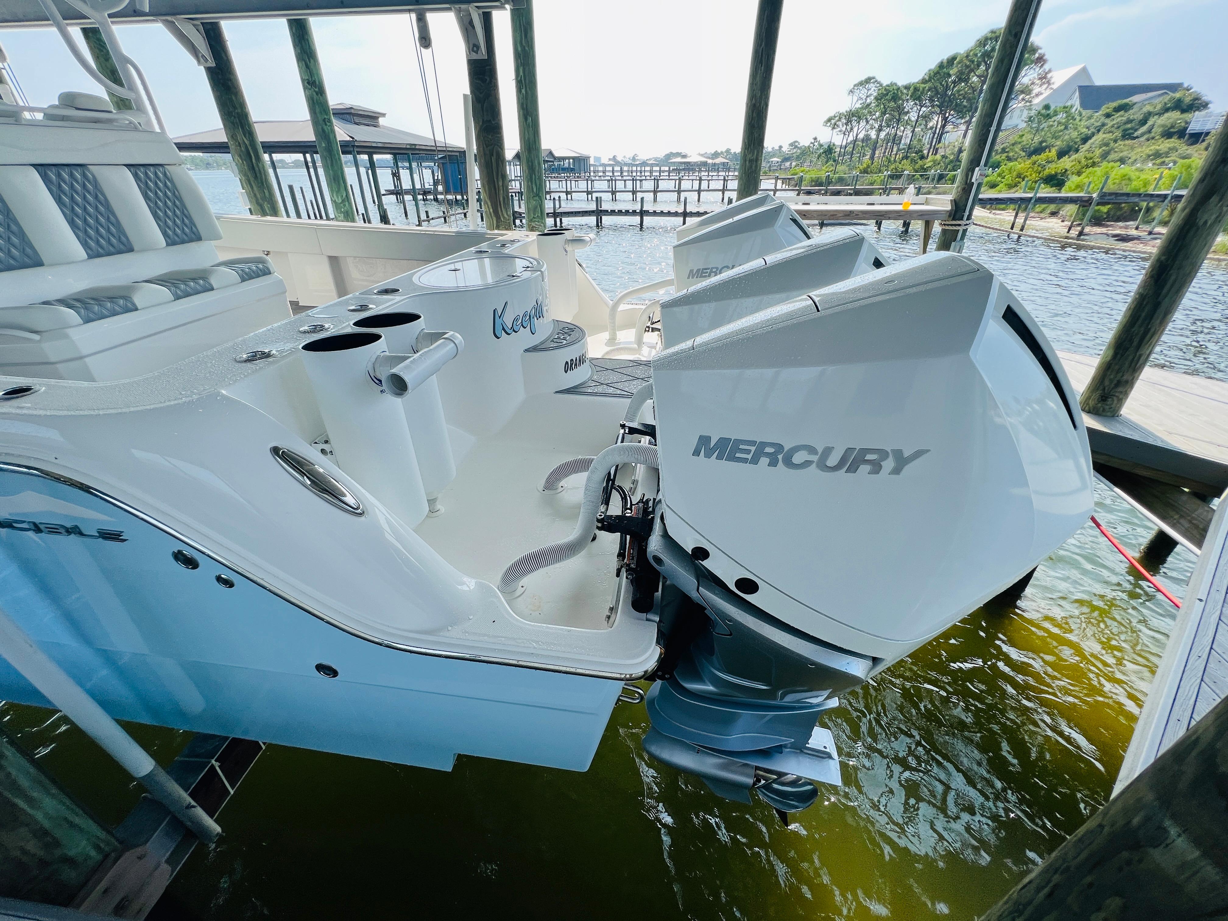 2021 Invincible 35' Catamaran Centre Console for sale - YachtWorld