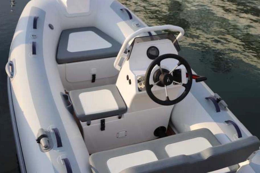 Highfield Classic 340 GT Nuevo en Florida - Cosas de Barcos