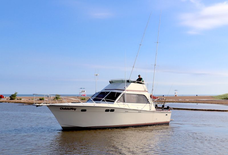1980 Pacemaker 38 Sportfish Convertible - Weber Yachts