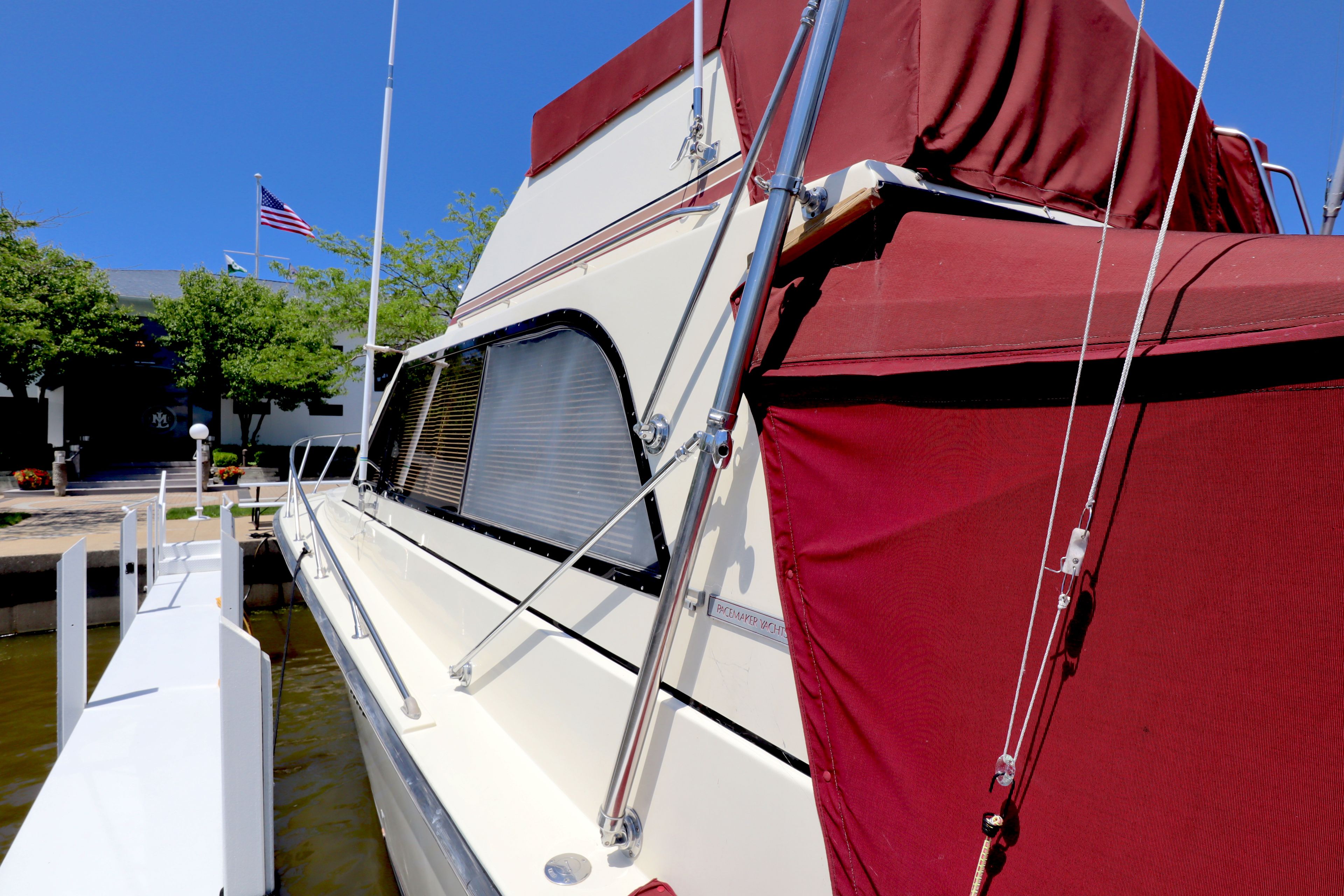 1980 Pacemaker 38 Sportfish Convertible - Weber Yachts