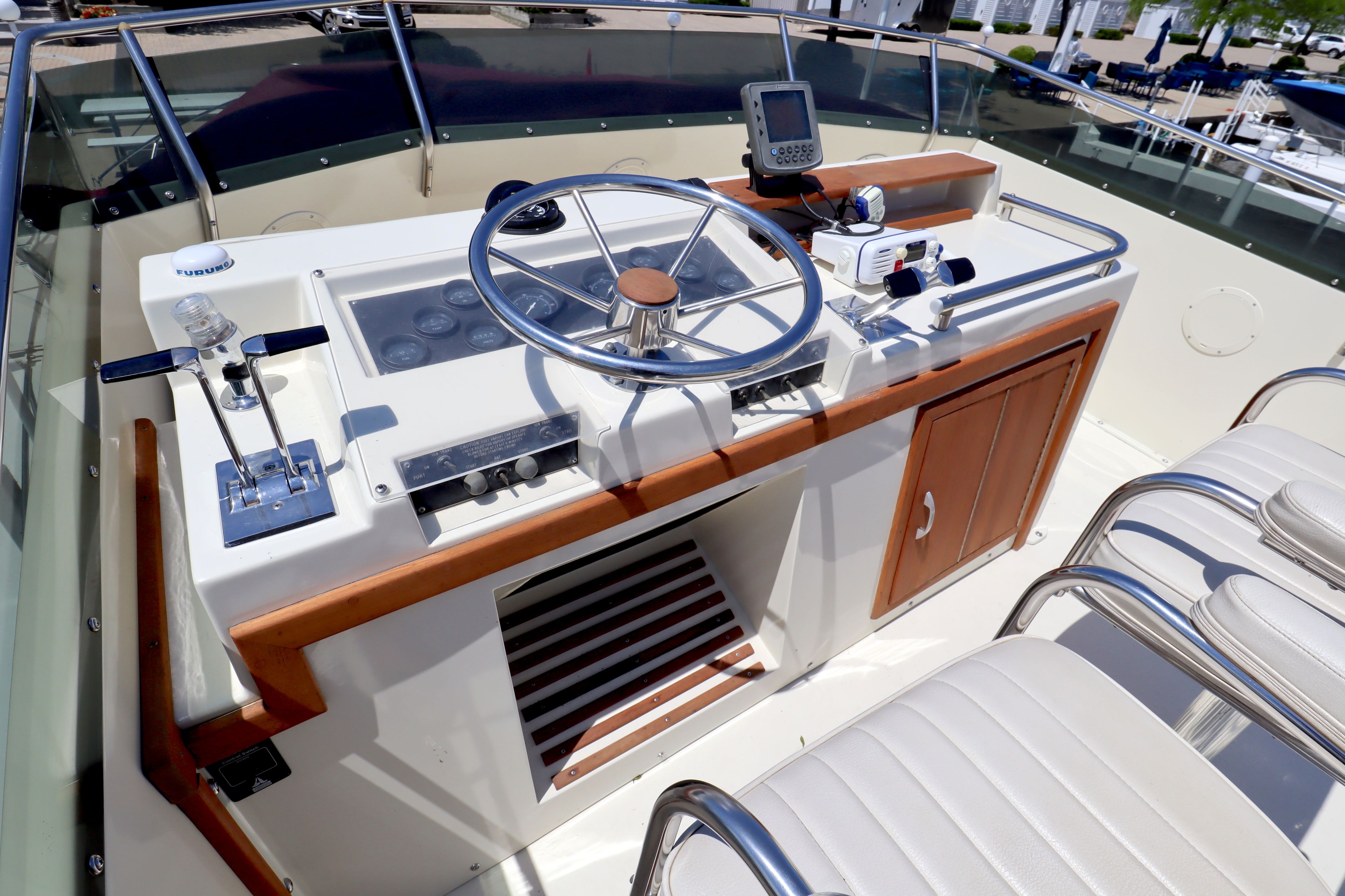 1980 Pacemaker 38 Sportfish Convertible - Weber Yachts