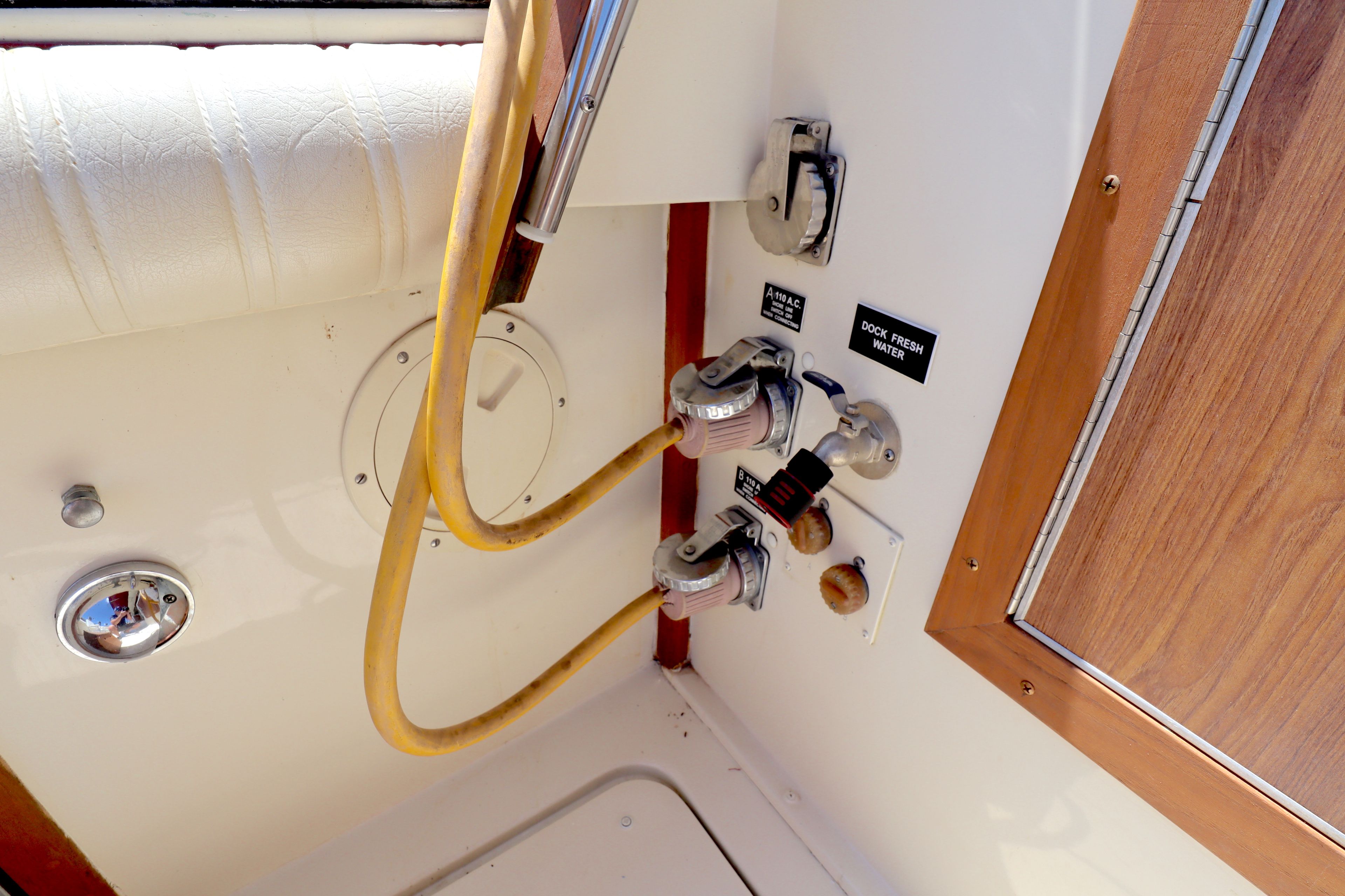 1980 Pacemaker 38 Sportfish Convertible - Weber Yachts