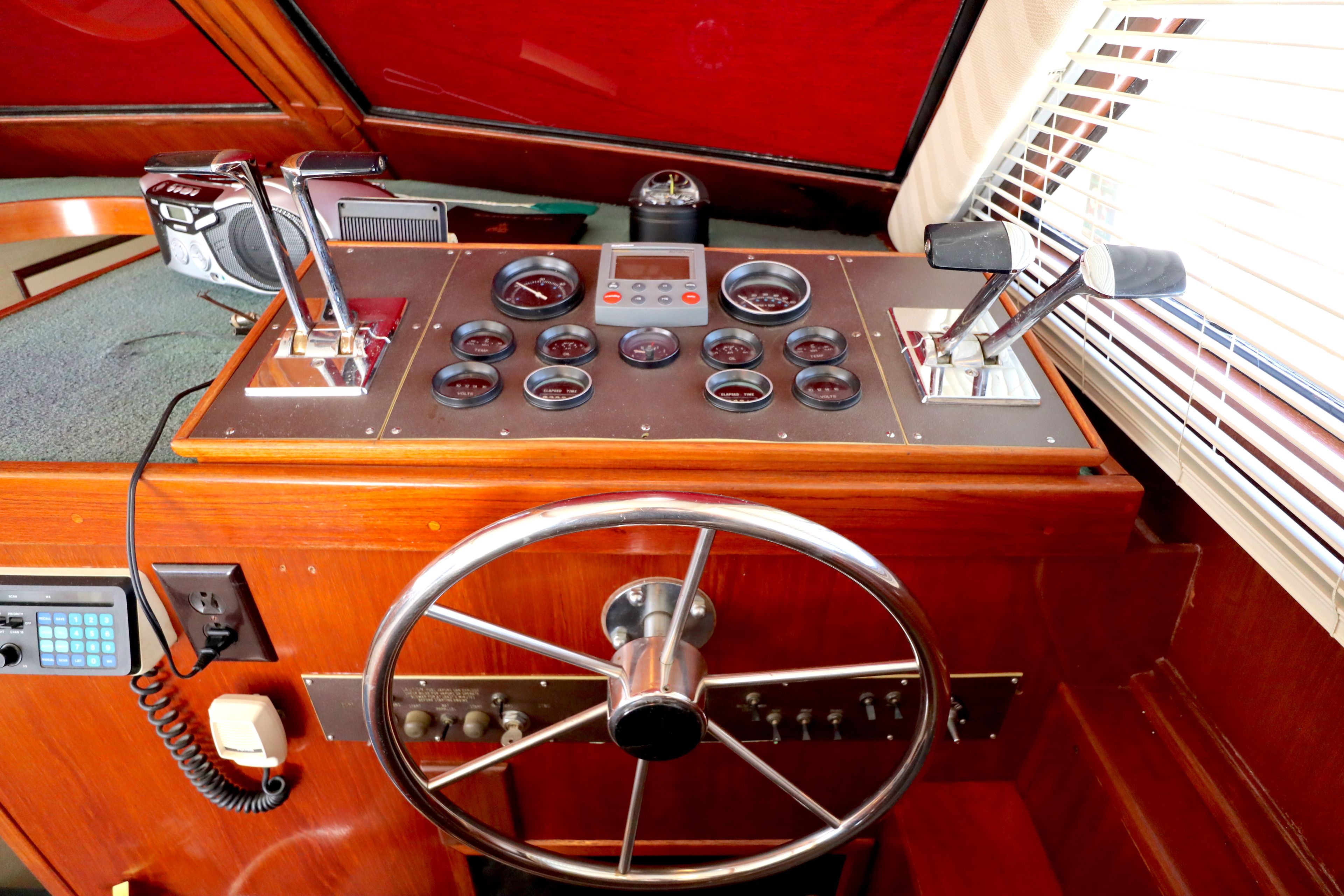 1980 Pacemaker 38 Sportfish Convertible - Weber Yachts