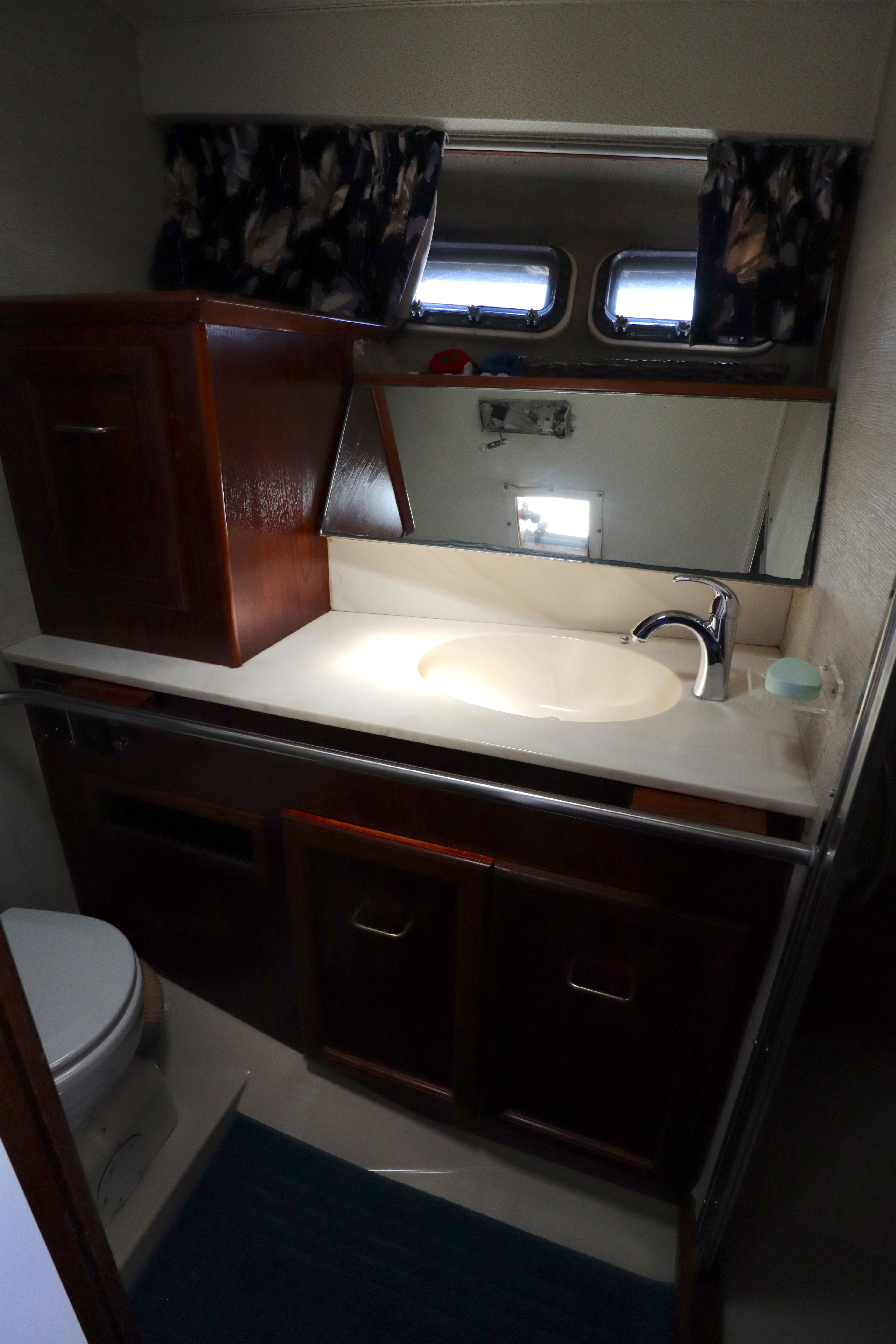 1980 Pacemaker 38 Sportfish Convertible - Weber Yachts