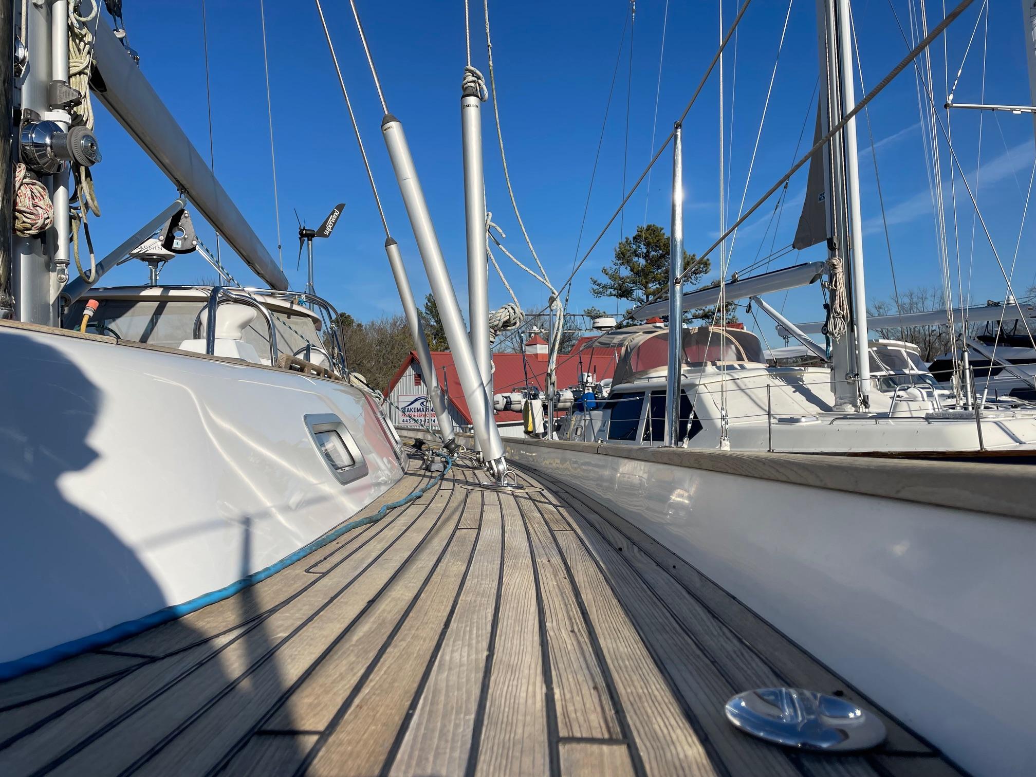 2009 Hallberg-Rassy 54 Cruiser for sale - YachtWorld