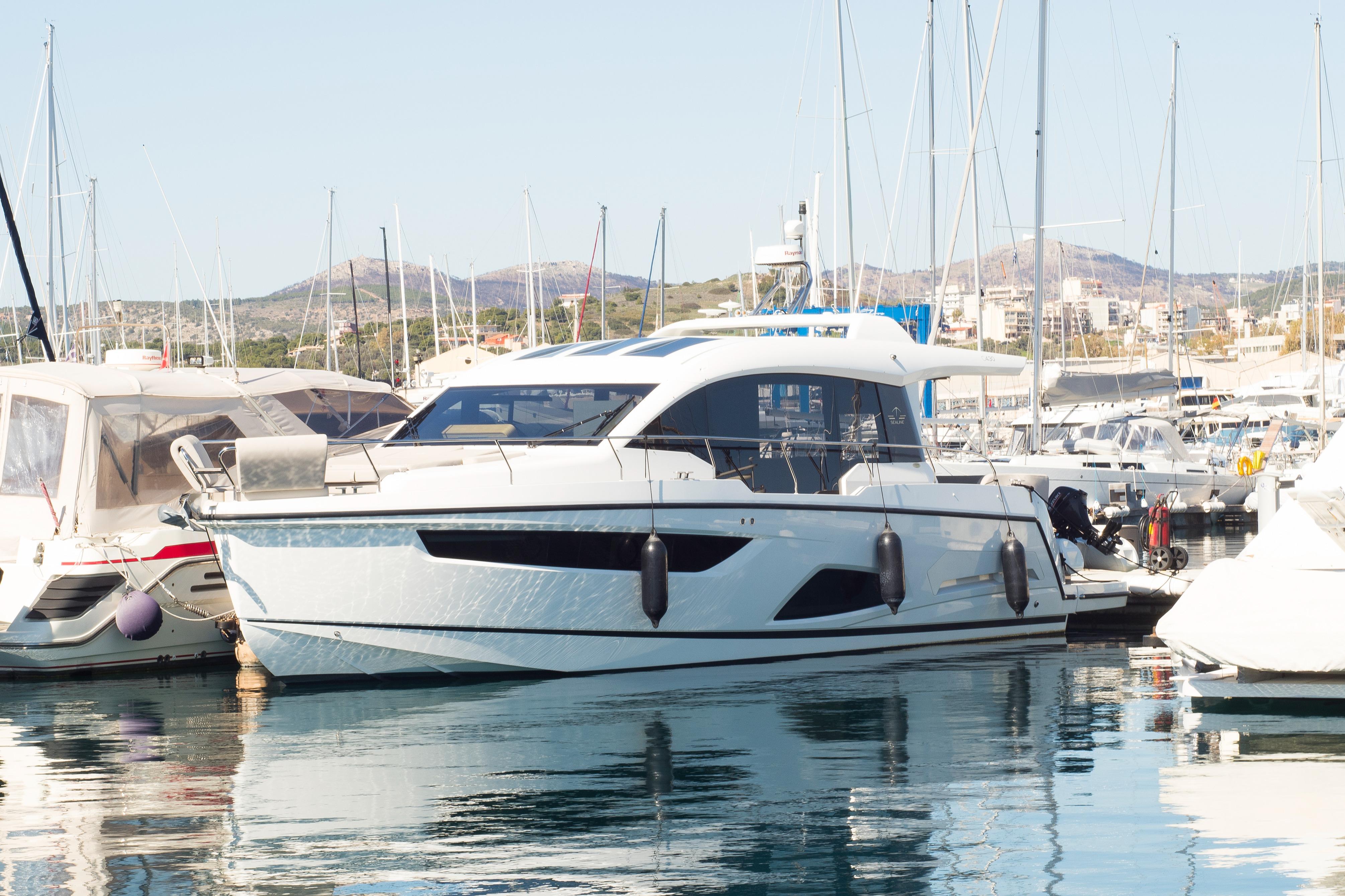 Used 2018 Sealine C430 | TopBoats