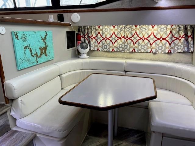 1991 Carver 370 Aft Cabin Motoryacht Aft Cabin for sale - YachtWorld