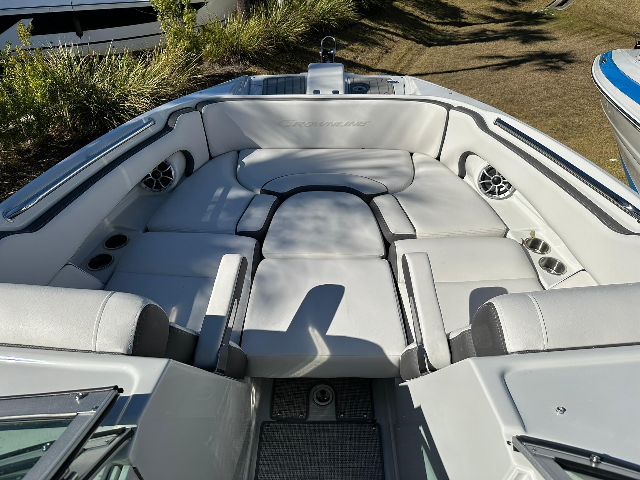 2024 Crownline Eclipse E290 XS Deck for sale - YachtWorld
