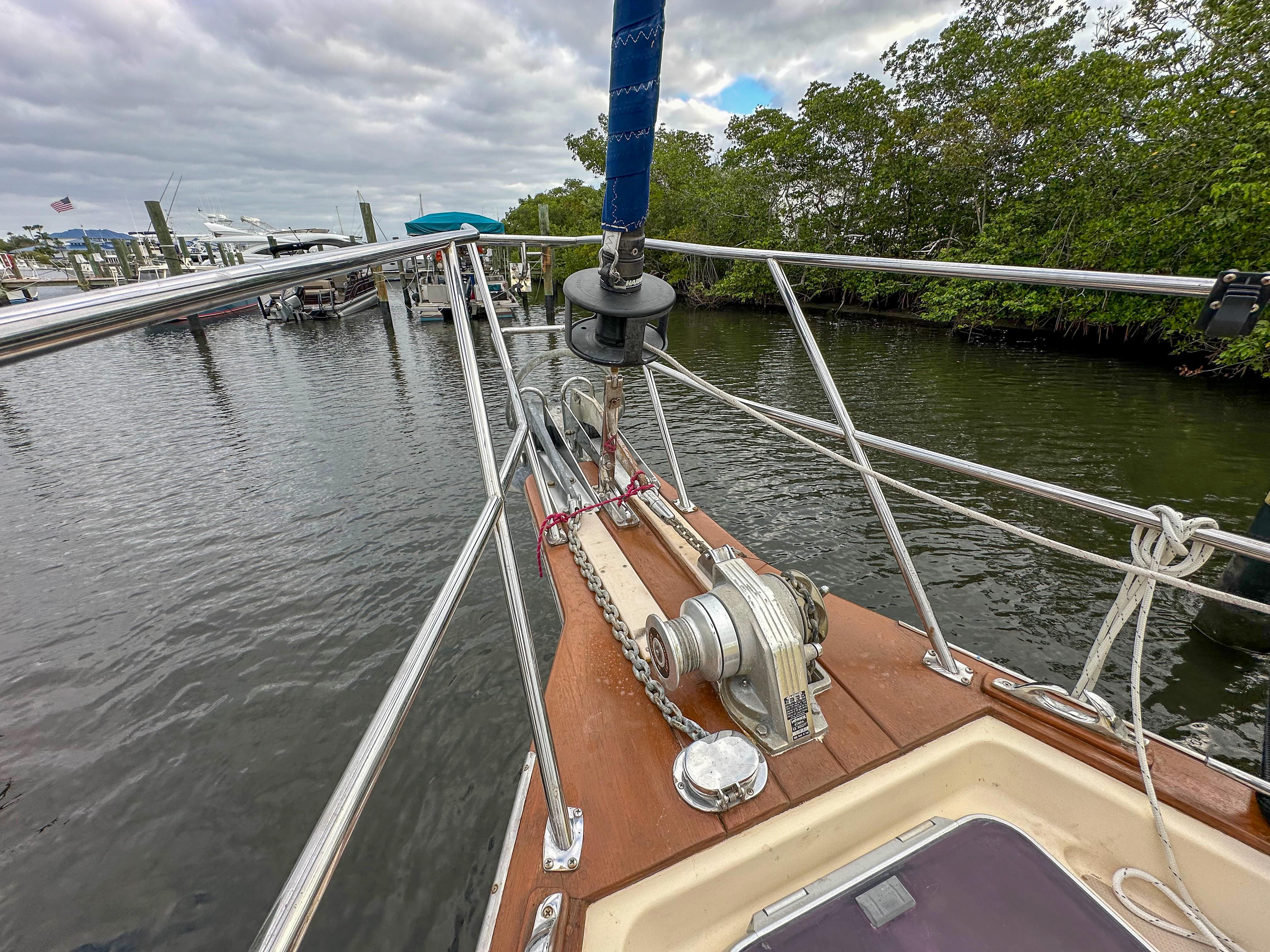 2005 Island Packet 370 Cruiser for sale - YachtWorld