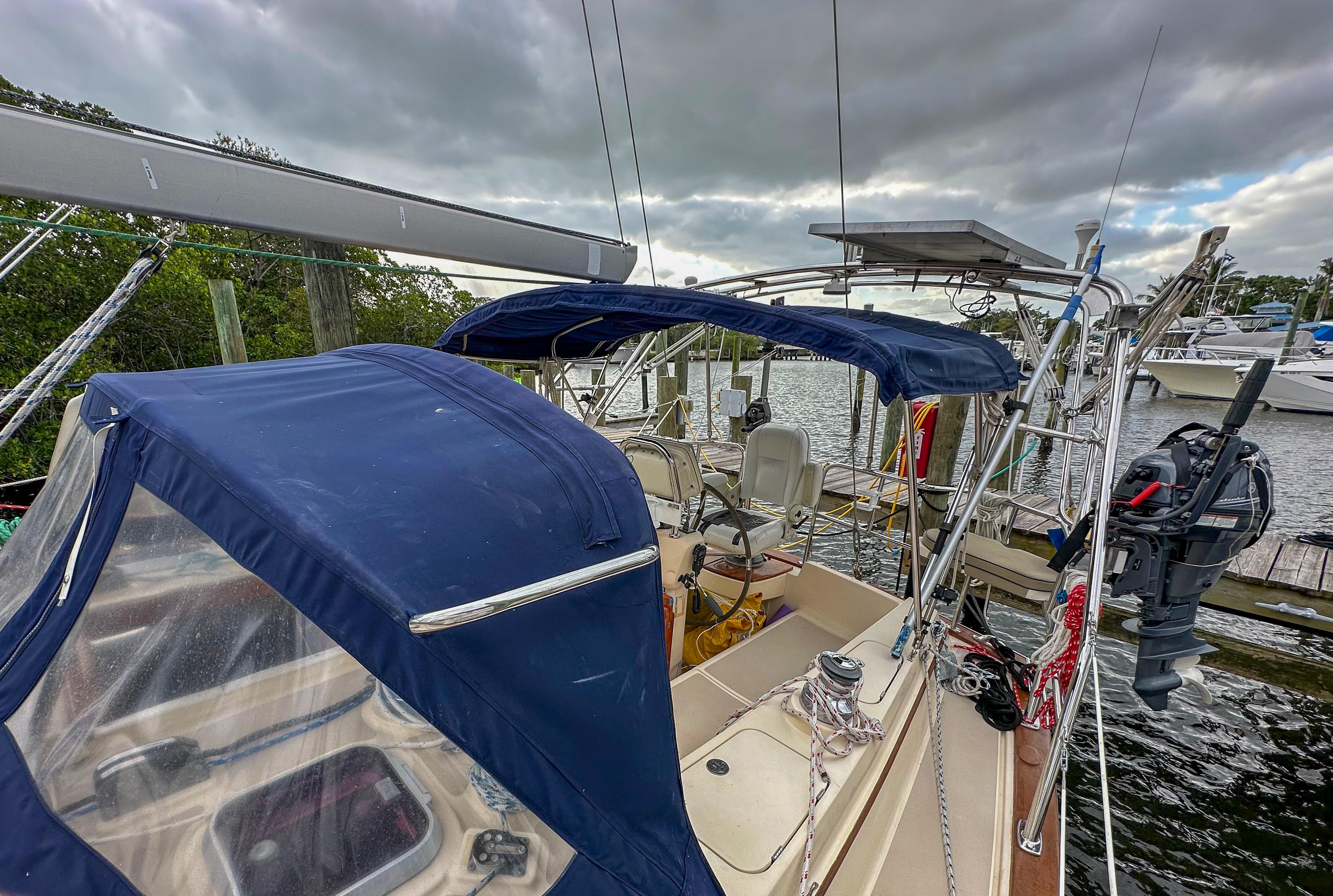 2005 Island Packet 370 Cruiser for sale - YachtWorld