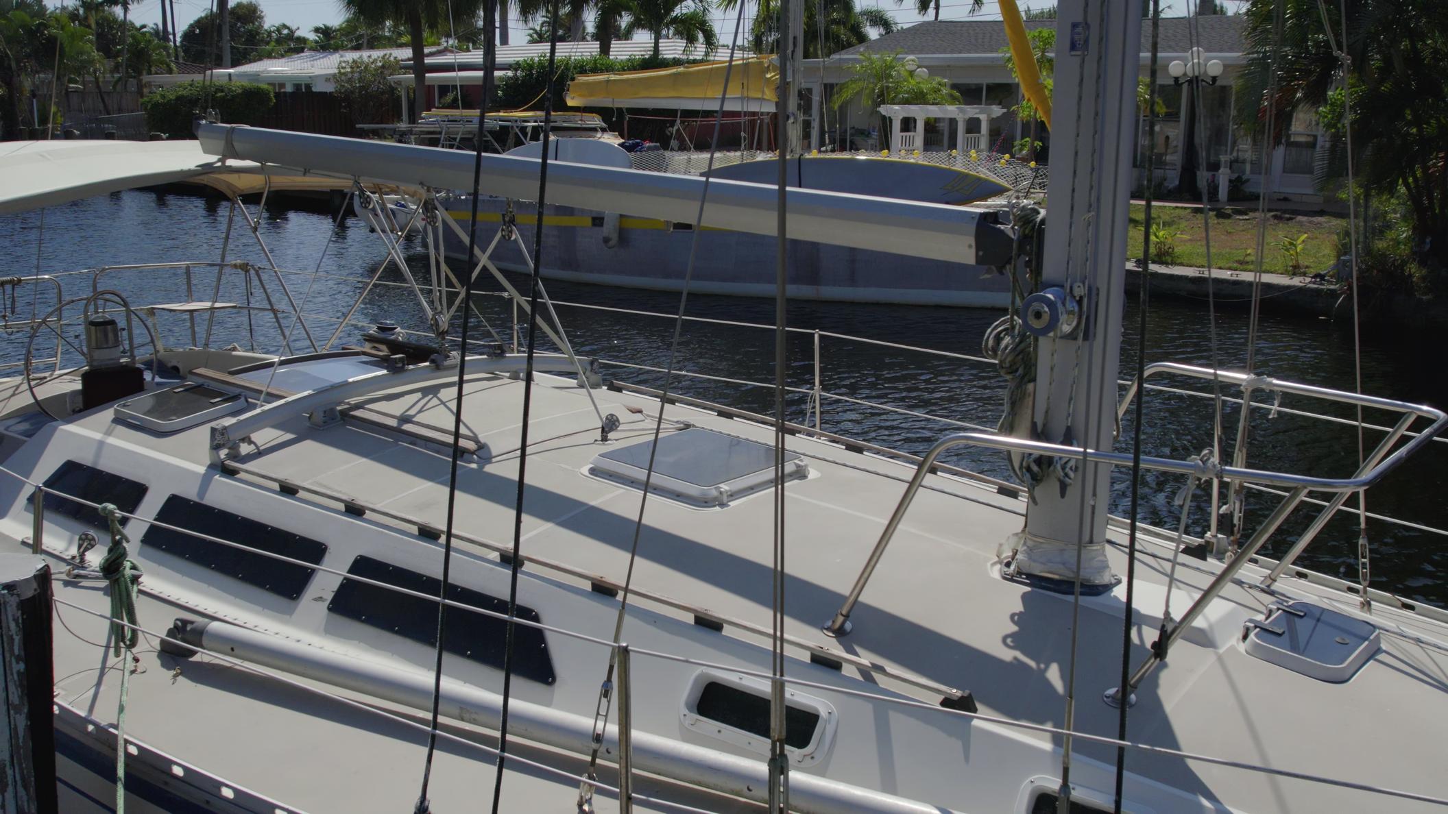 1986 O'Day 39 Aft Cockpit 4ft 9in Draft Sloop for sale - YachtWorld