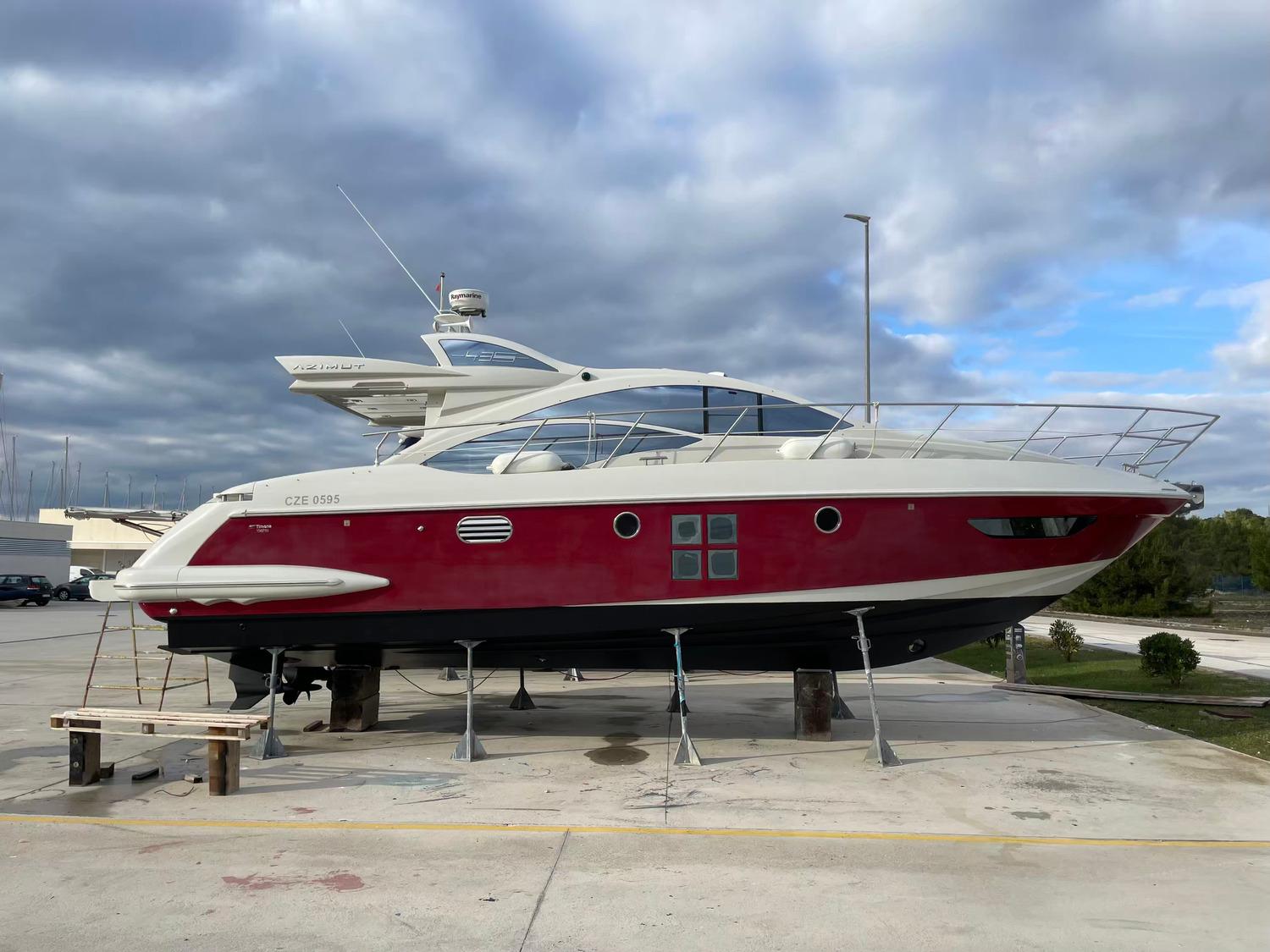 2009 Azimut 43S Cruiser for sale - YachtWorld