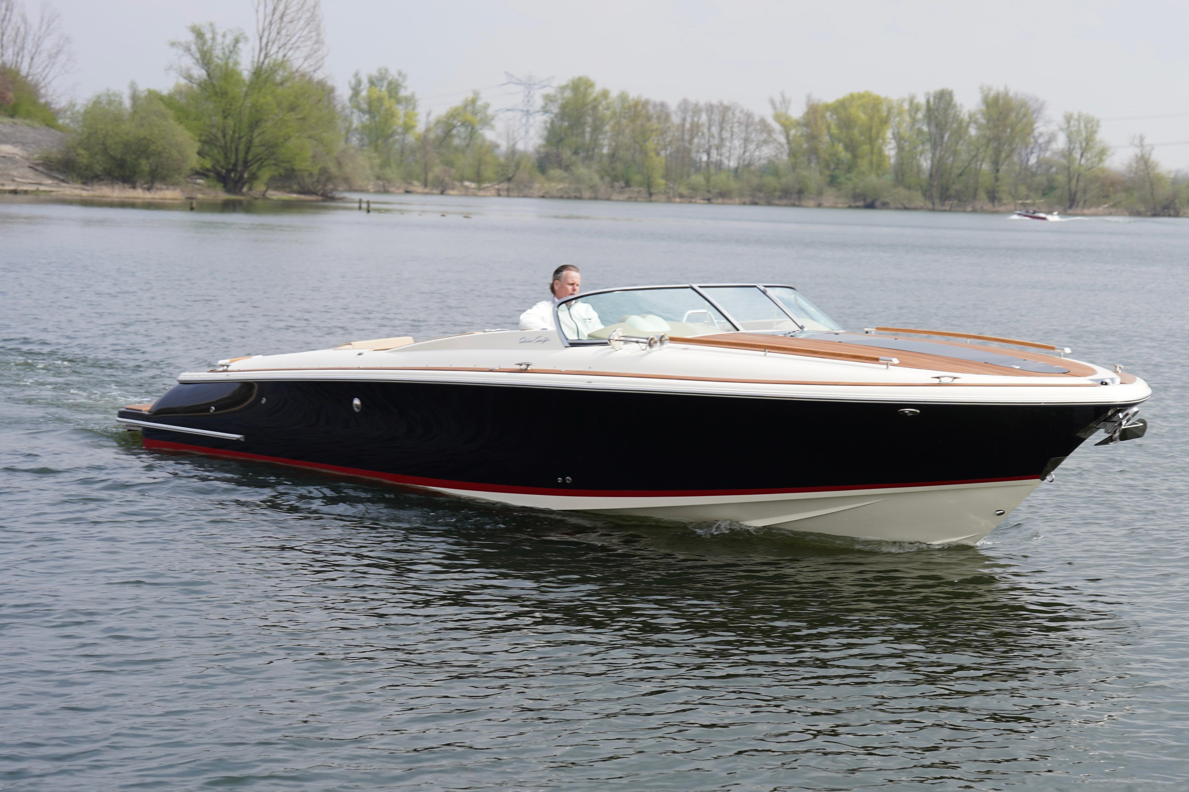 Chris-Craft Corsair 34 10m 2022, Sportboote und Speedboote | Boot24