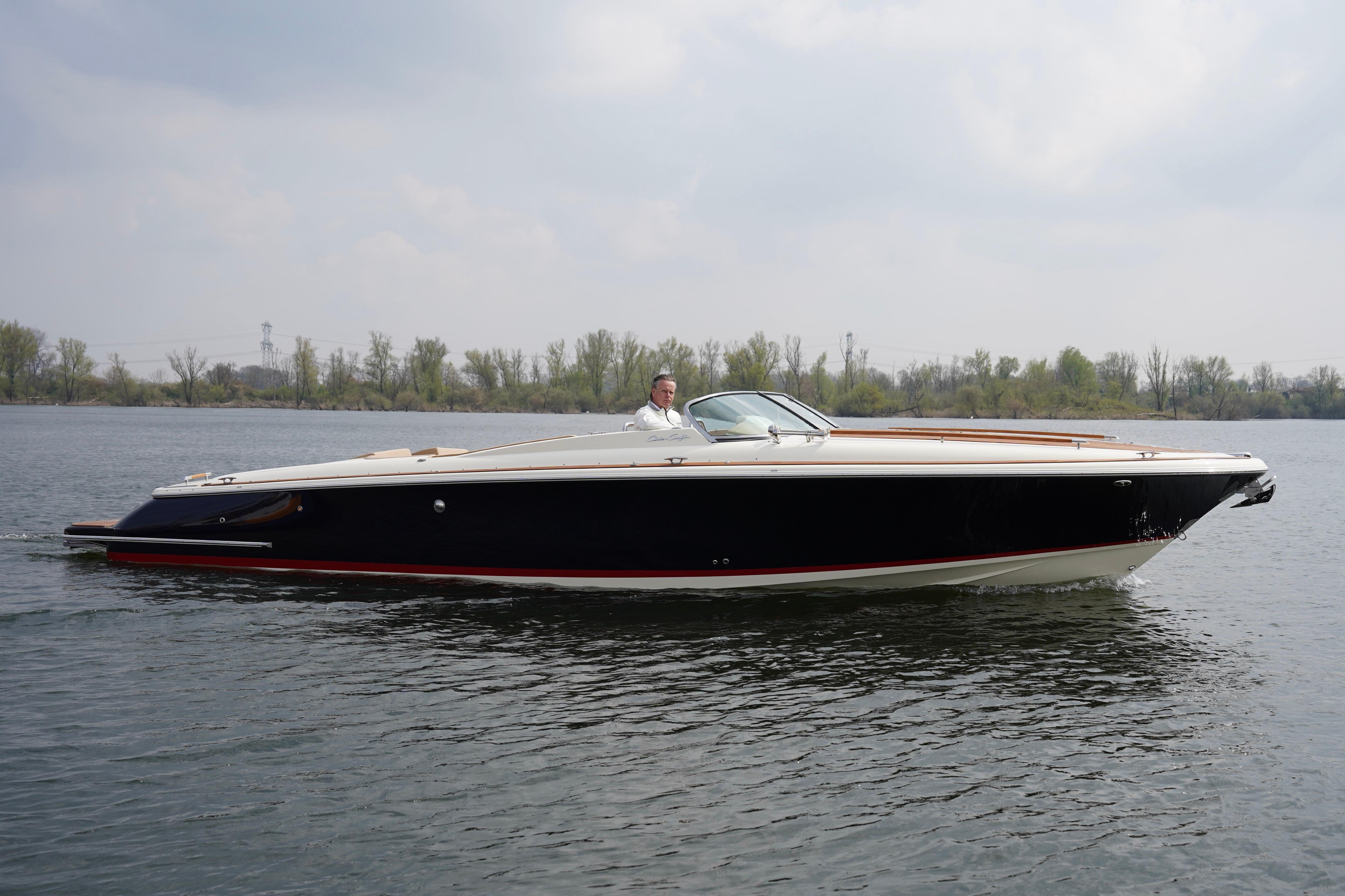 Chris-Craft Corsair 34 | 10m | 2022 | Boats and Outboards
