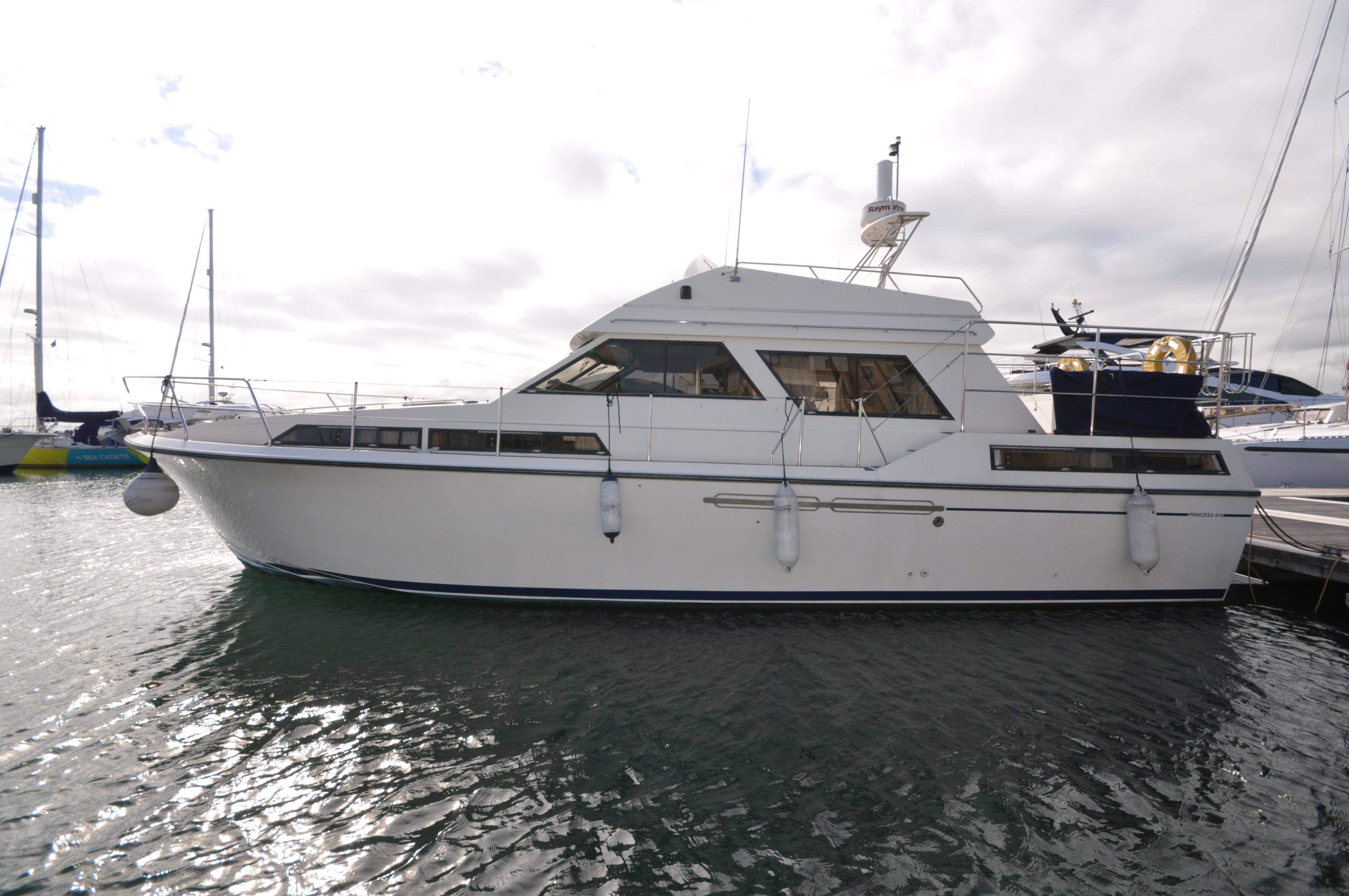 1989 Princess 414 Aft Cabin for sale - YachtWorld