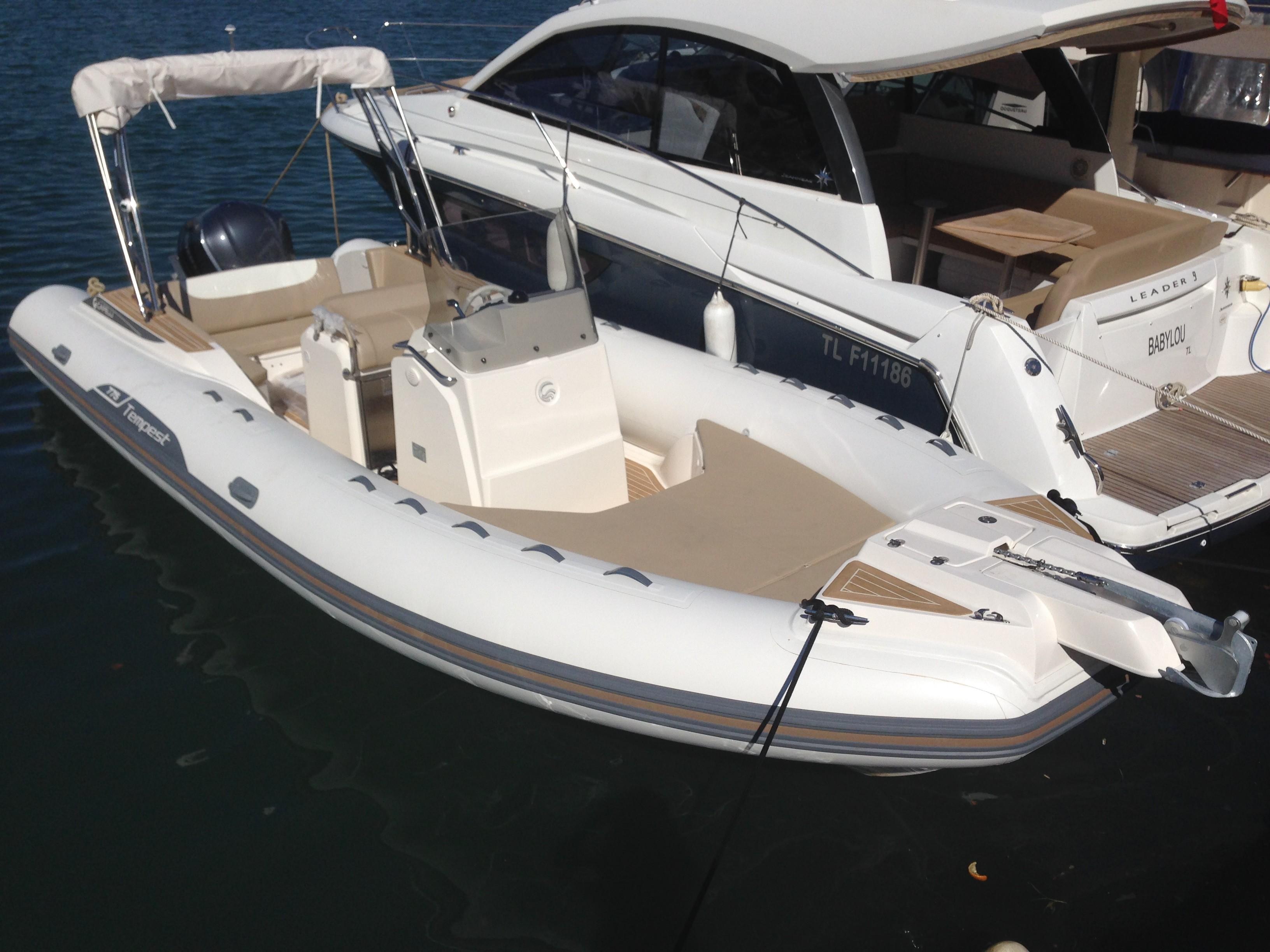 Used 2016 Capelli Tempest 775 - 83 - Var | TopBoats