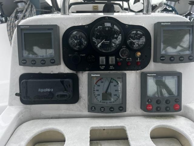 2000 Hunter 410 Cruiser for sale - YachtWorld