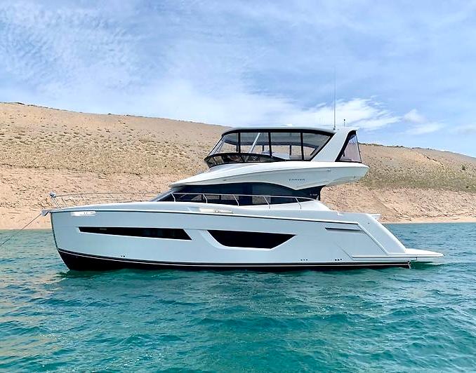 2019 Carver C52 Command Bridge Flybridge for sale - YachtWorld