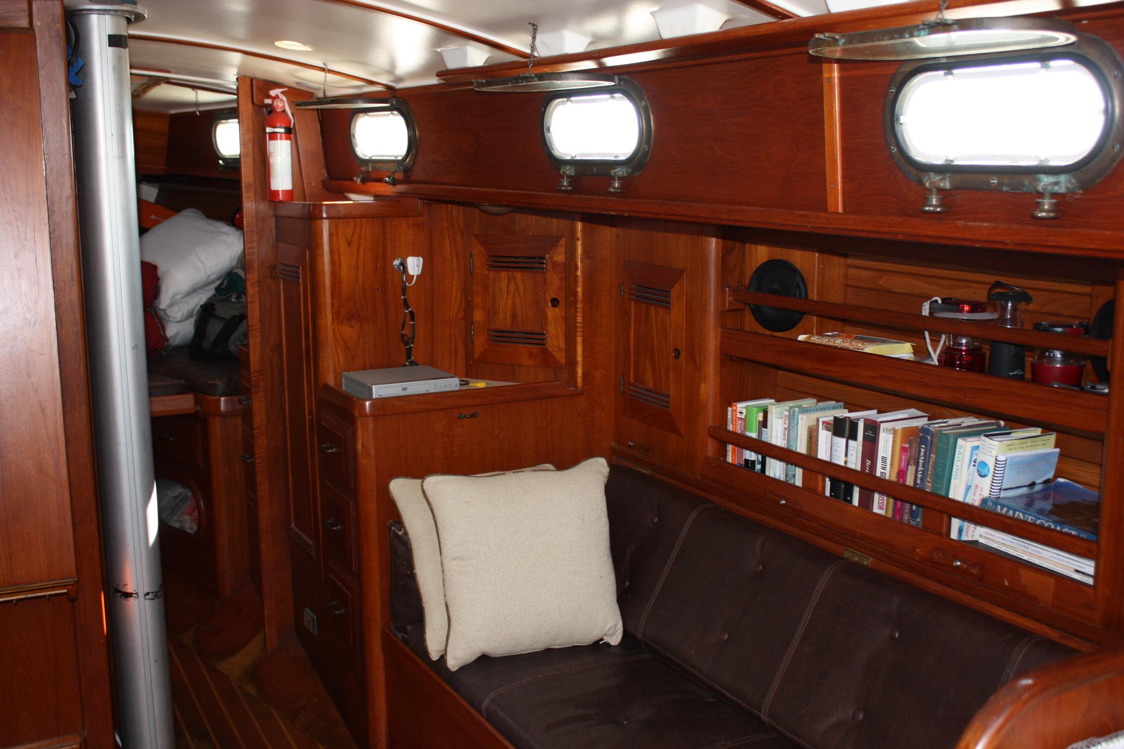 1984 Cape Dory 36 Cutter Cutter for sale - YachtWorld