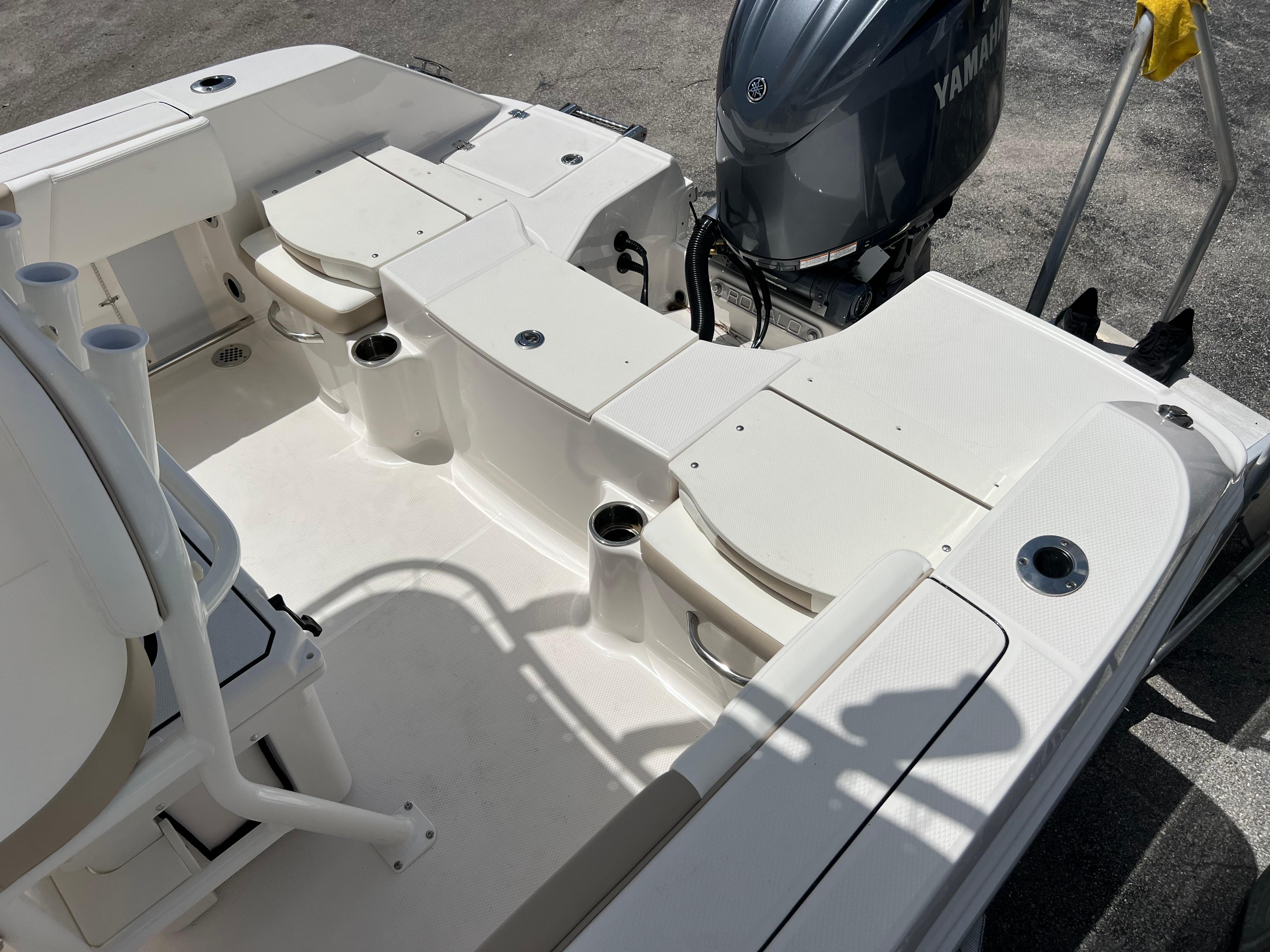 2025 Robalo R200 Center Console Center Console for sale - YachtWorld