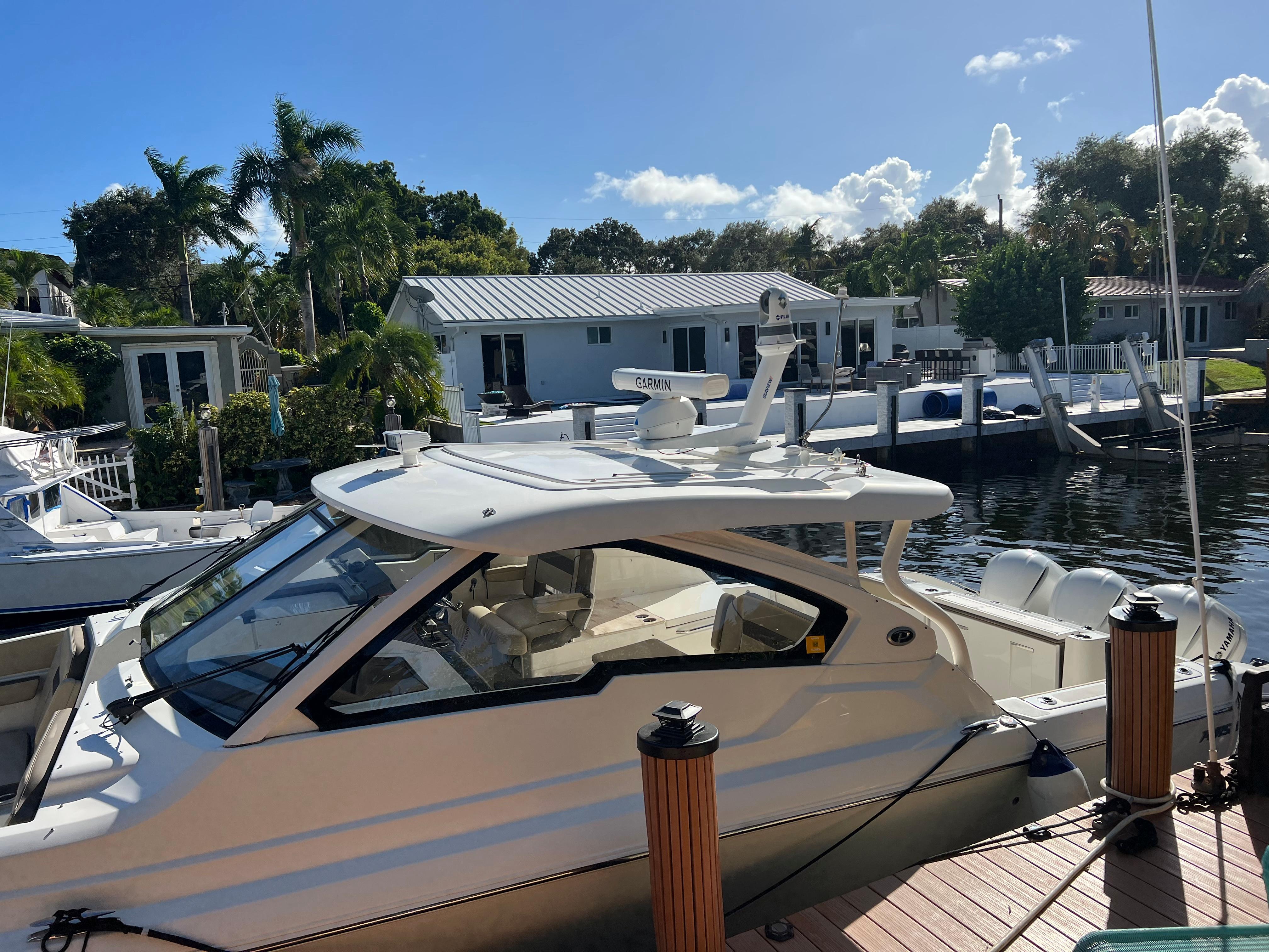 2020 Pursuit DC 365 Dual Console for sale - YachtWorld