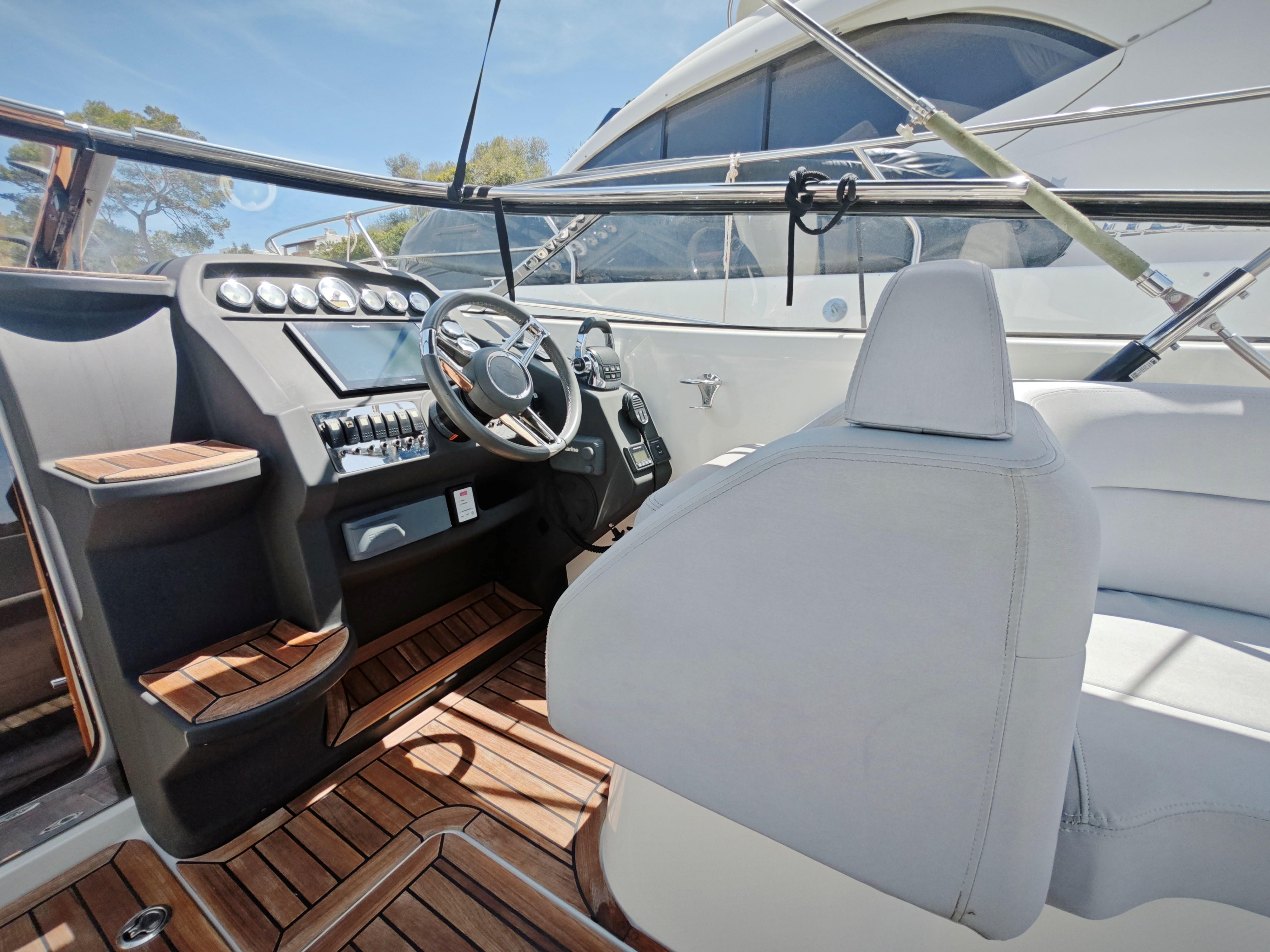 2017 Windy 29 Coho Cruiser for sale - YachtWorld