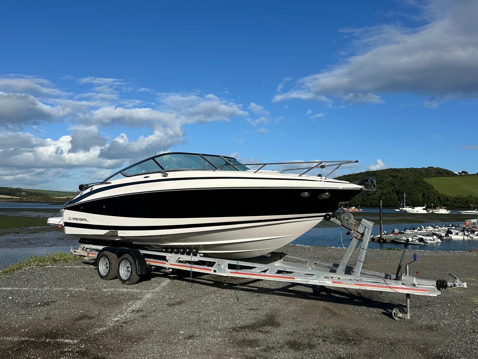 2011 Regal 2550 Cuddy Cuddy Cabin for sale - YachtWorld