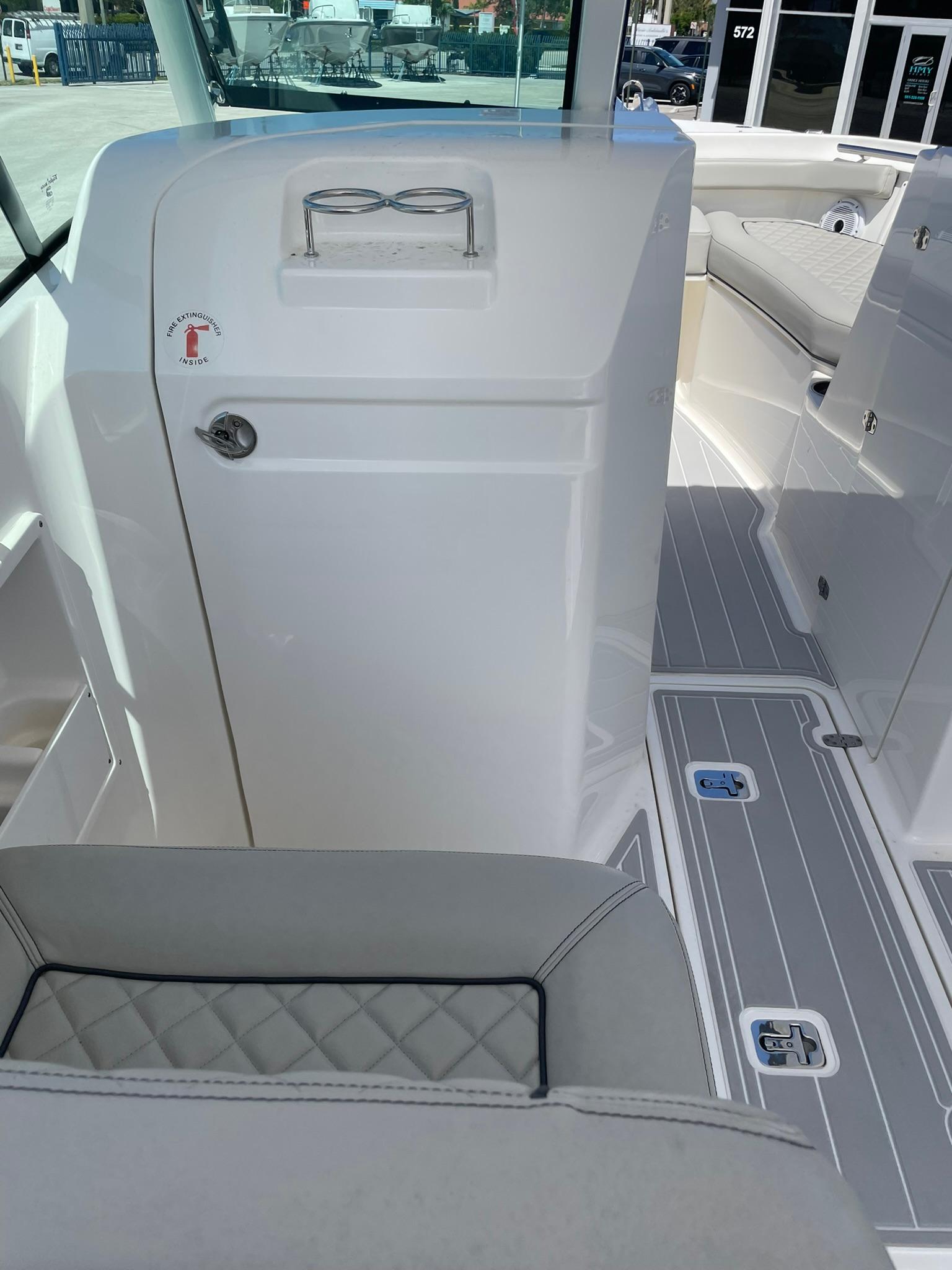 2022 Pursuit 246 DC Dual Console for sale - YachtWorld