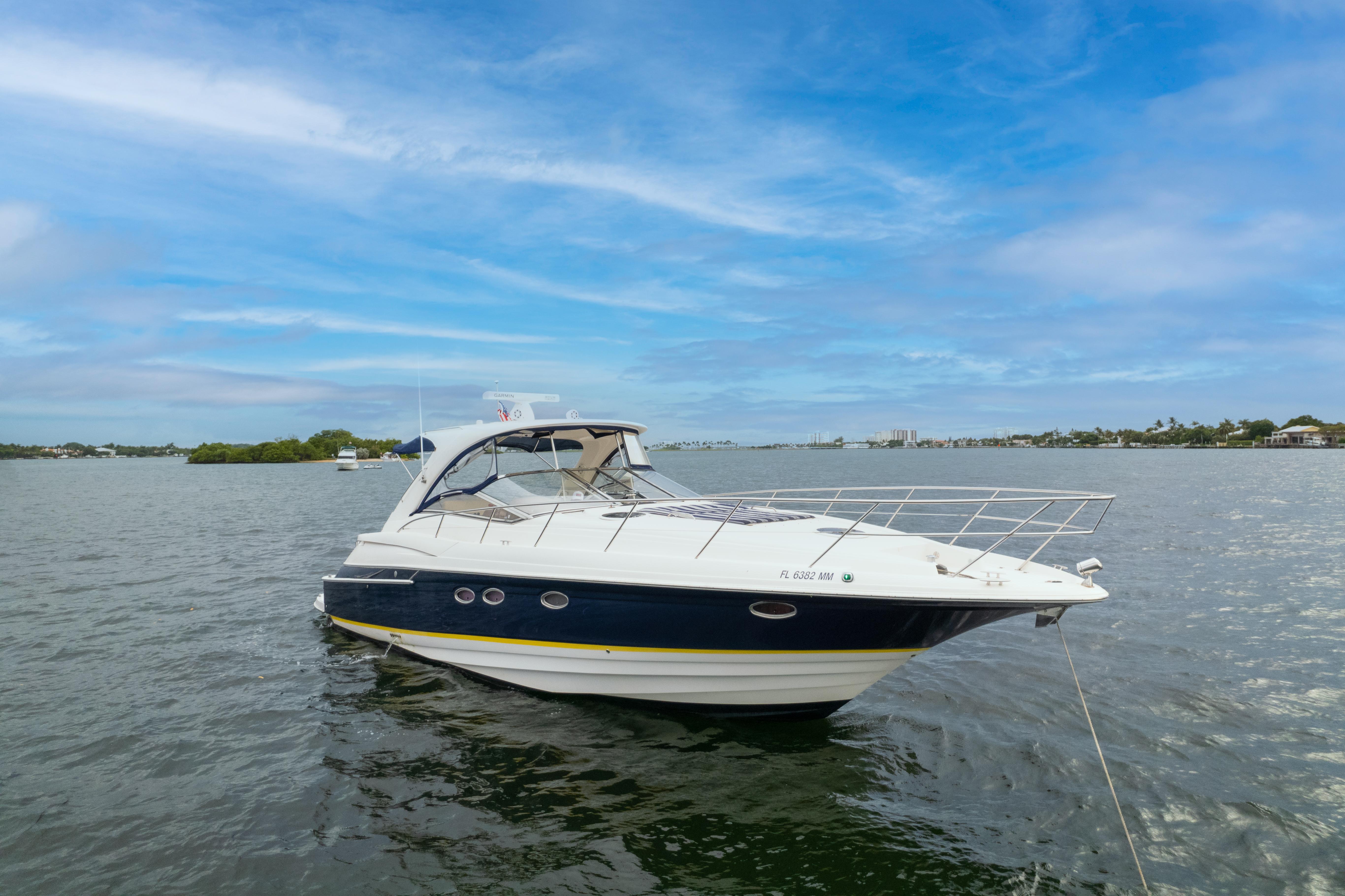 2004 Regal 4260 Commodore Express Cruiser for sale - YachtWorld