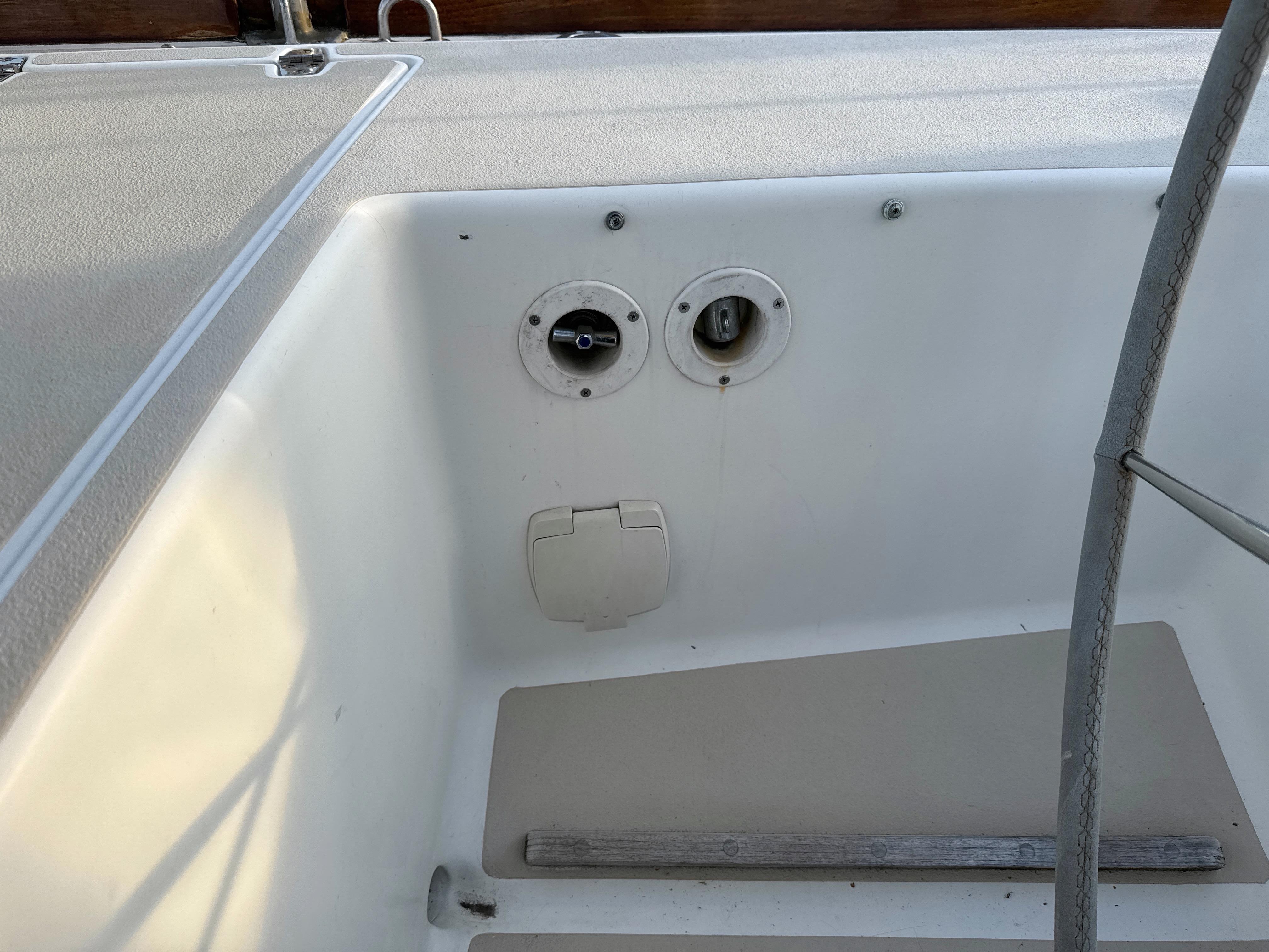 1996 J Boats J/42 Cruiser for sale - YachtWorld