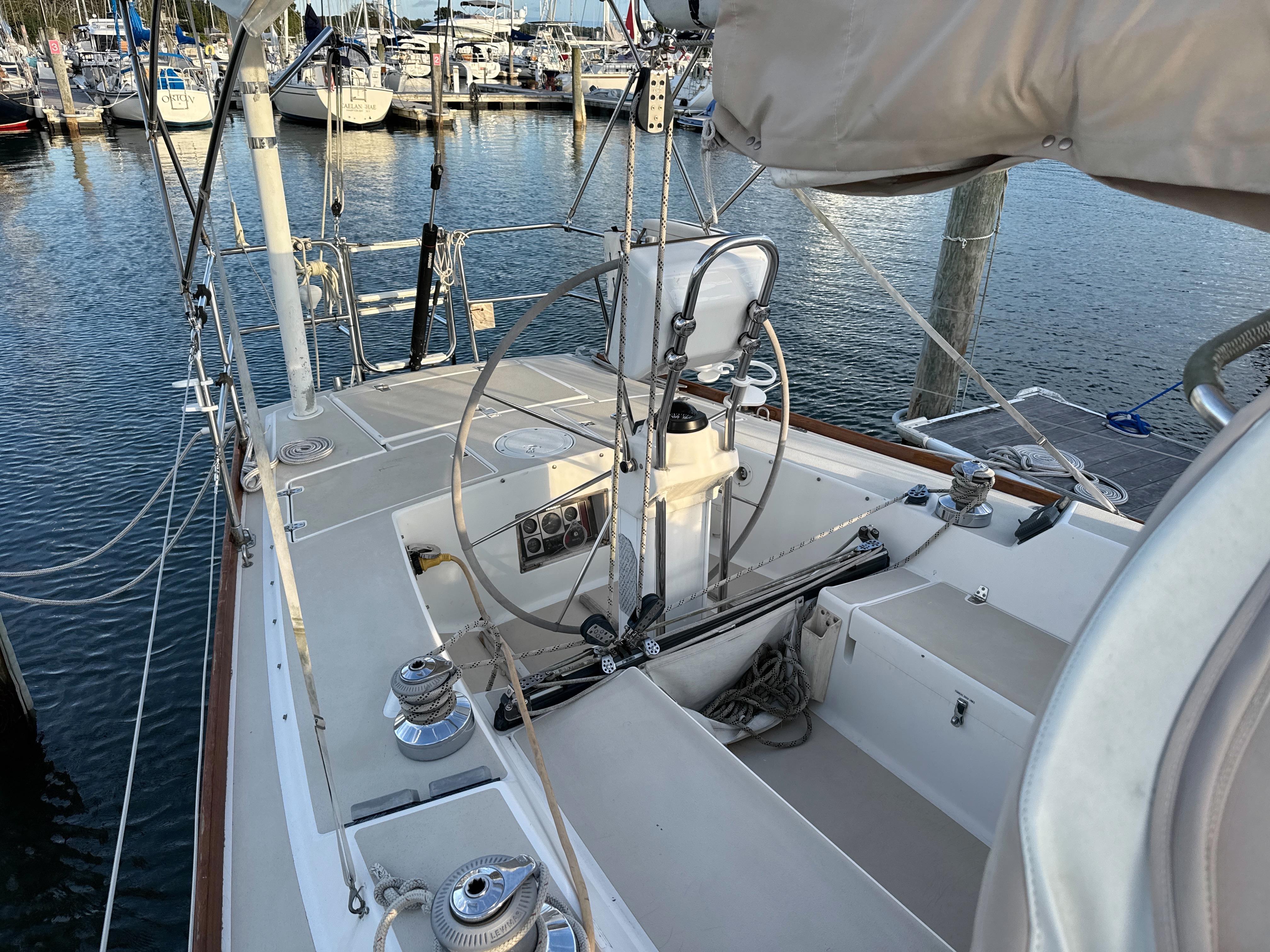 1996 J Boats J/42 Cruiser for sale - YachtWorld