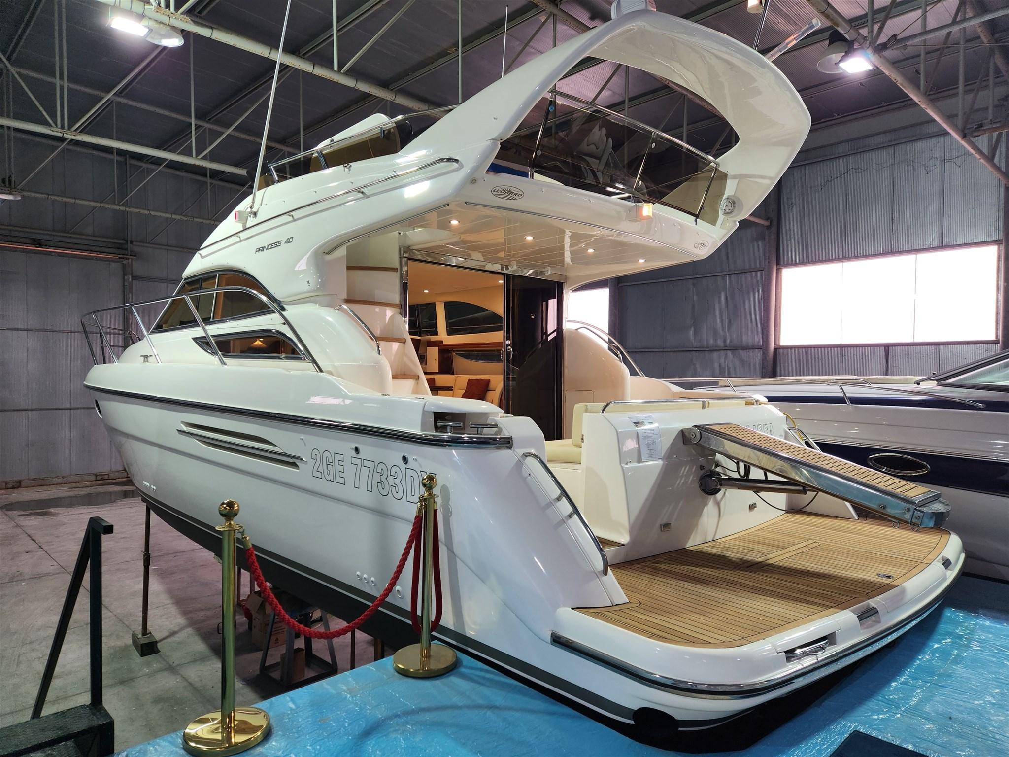 Marine Projects Princess 40 | 12m | 2001 | Boats and Outboards