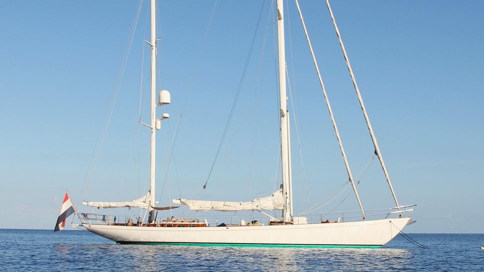 1991 Hoek Classic Ketch - KIM Voiliers classiques et traditionnels à vendre - YachtWorld