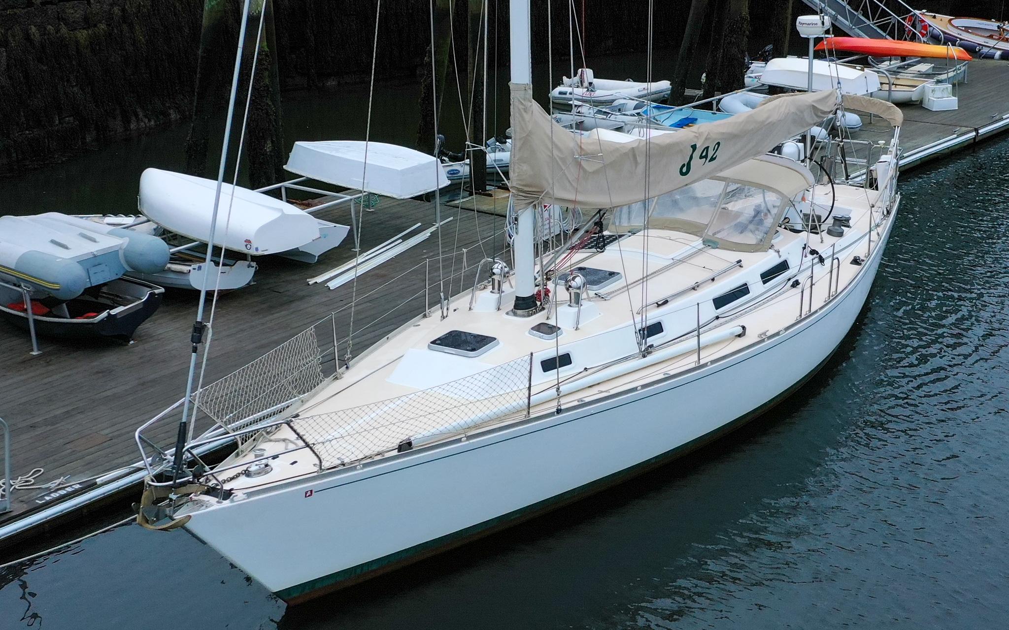 2000 J Boats J/42 Cruiser for sale - YachtWorld