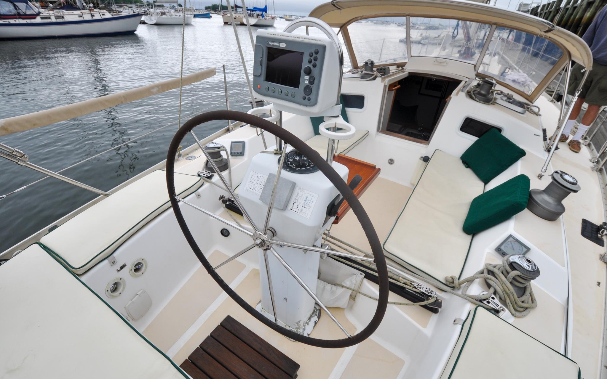 2000 J Boats J/42 Cruiser for sale - YachtWorld