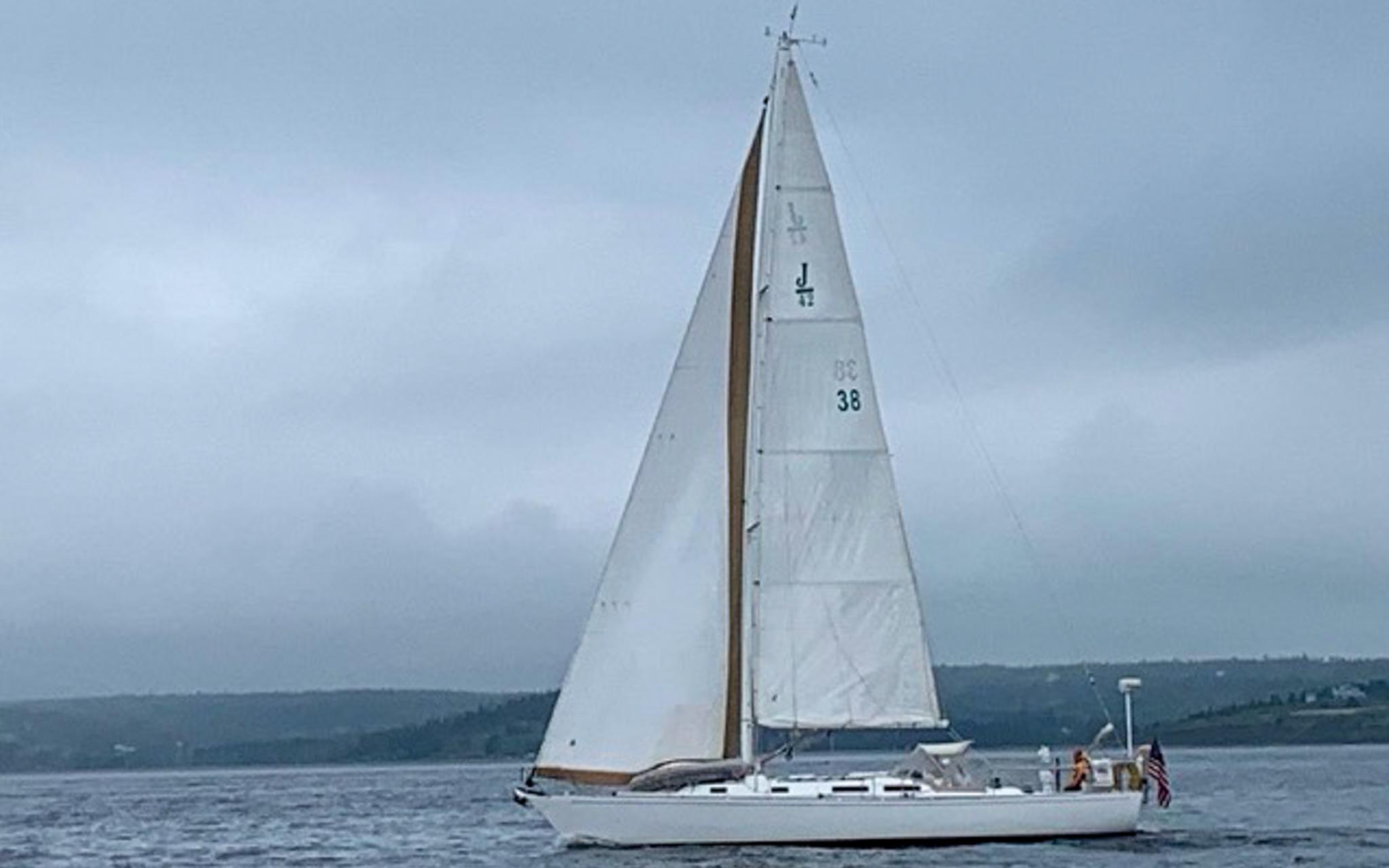 2000 J Boats J/42 Cruiser for sale - YachtWorld