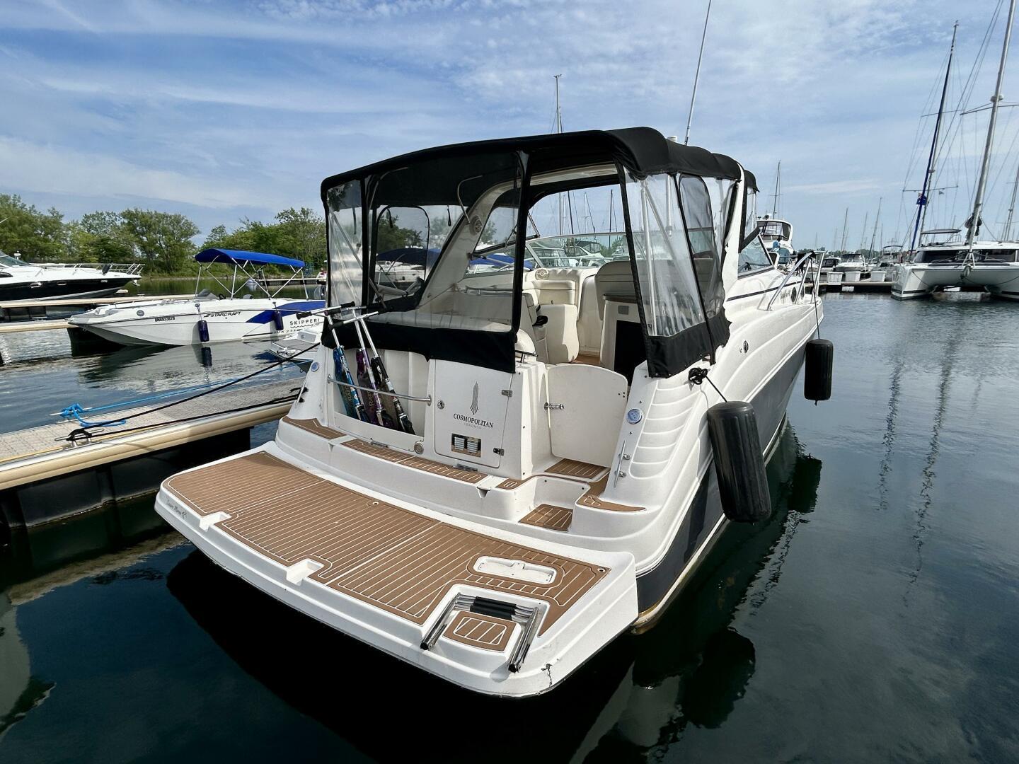 2005 Rinker 342 Fiesta Vee Cruiser for sale - YachtWorld
