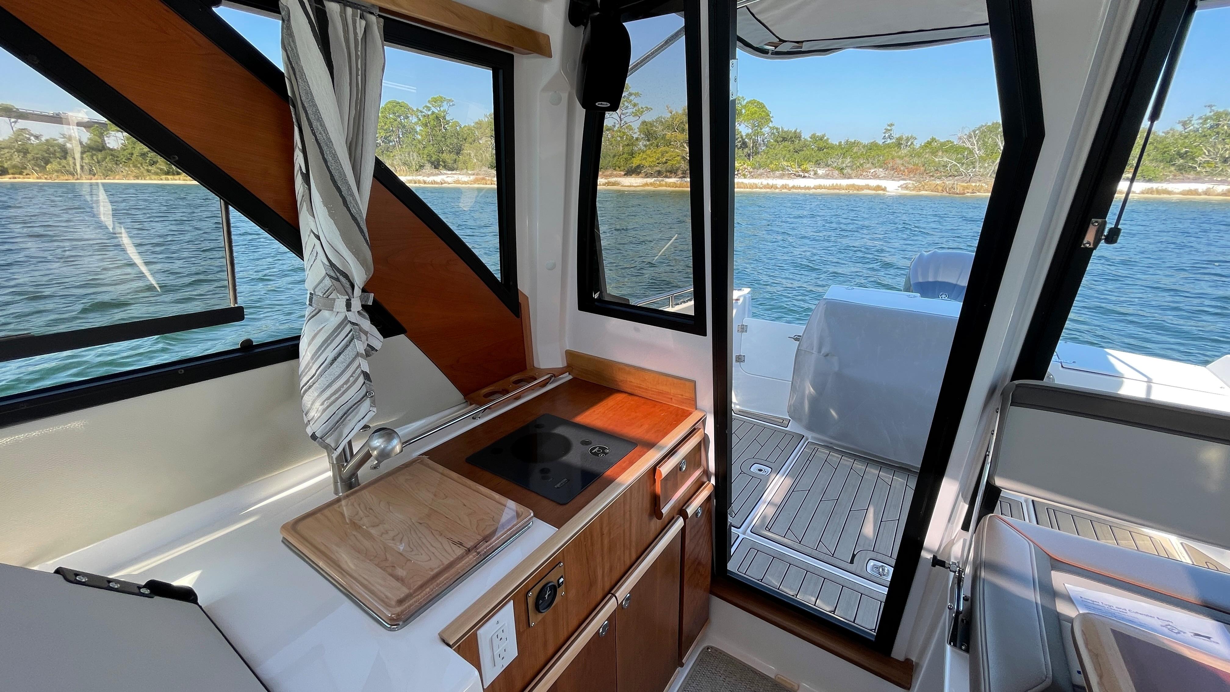 2024 Cutwater C-248 Coupe Pilothouse for sale - YachtWorld